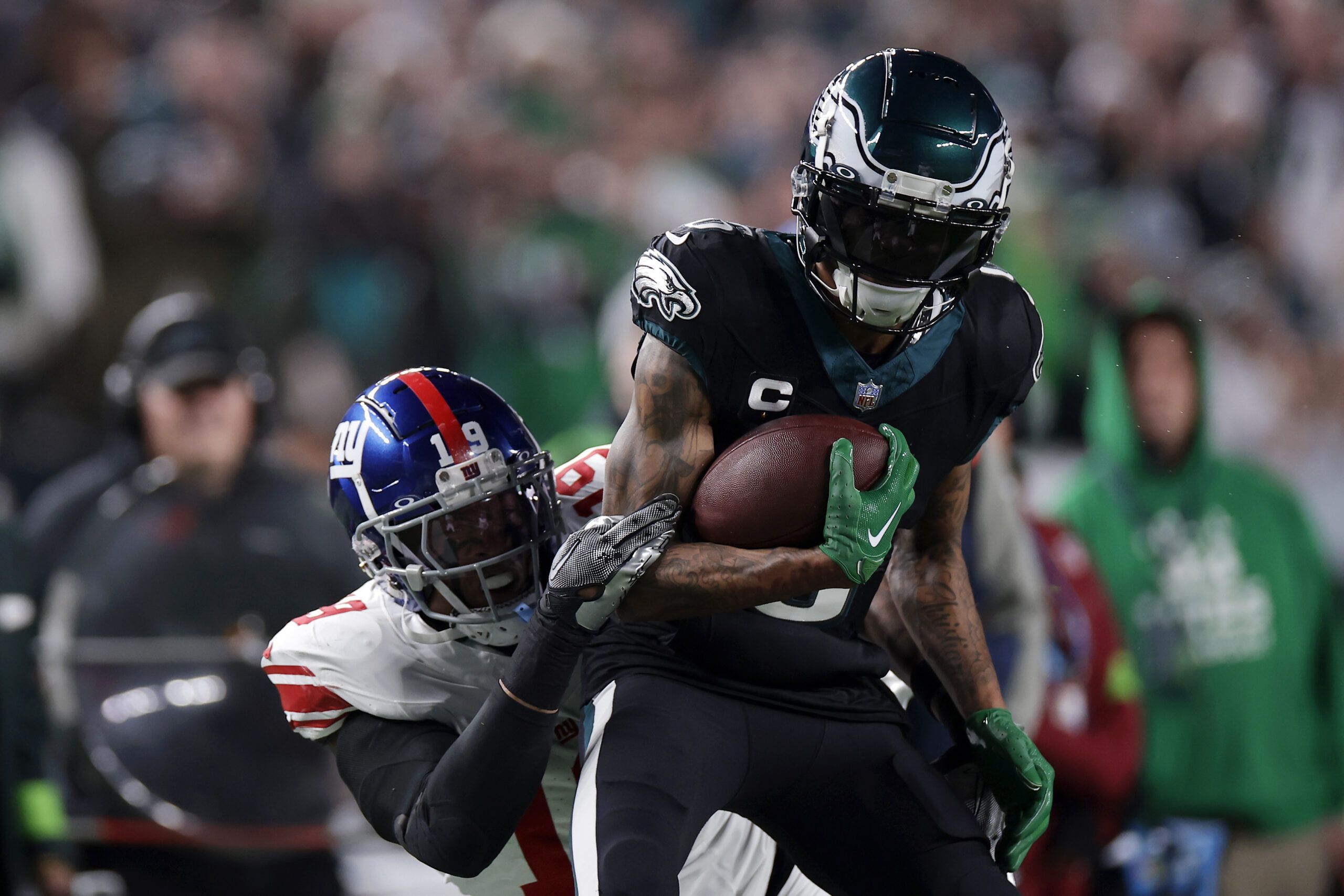 Eagles Injury Report: DeVonta Smith remains sidelined…