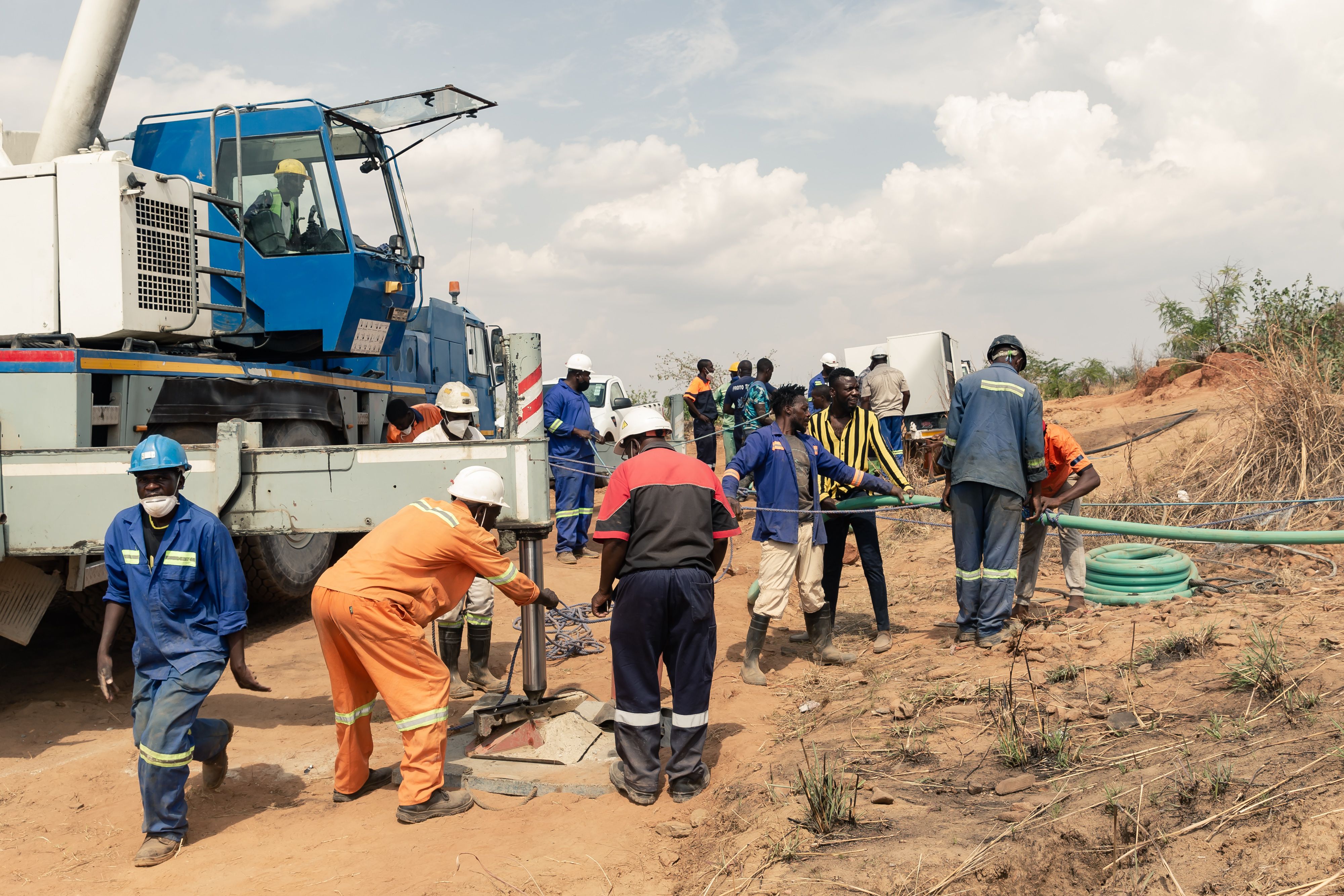 Eleven miners trapped after collapse of Zimbabwe mine