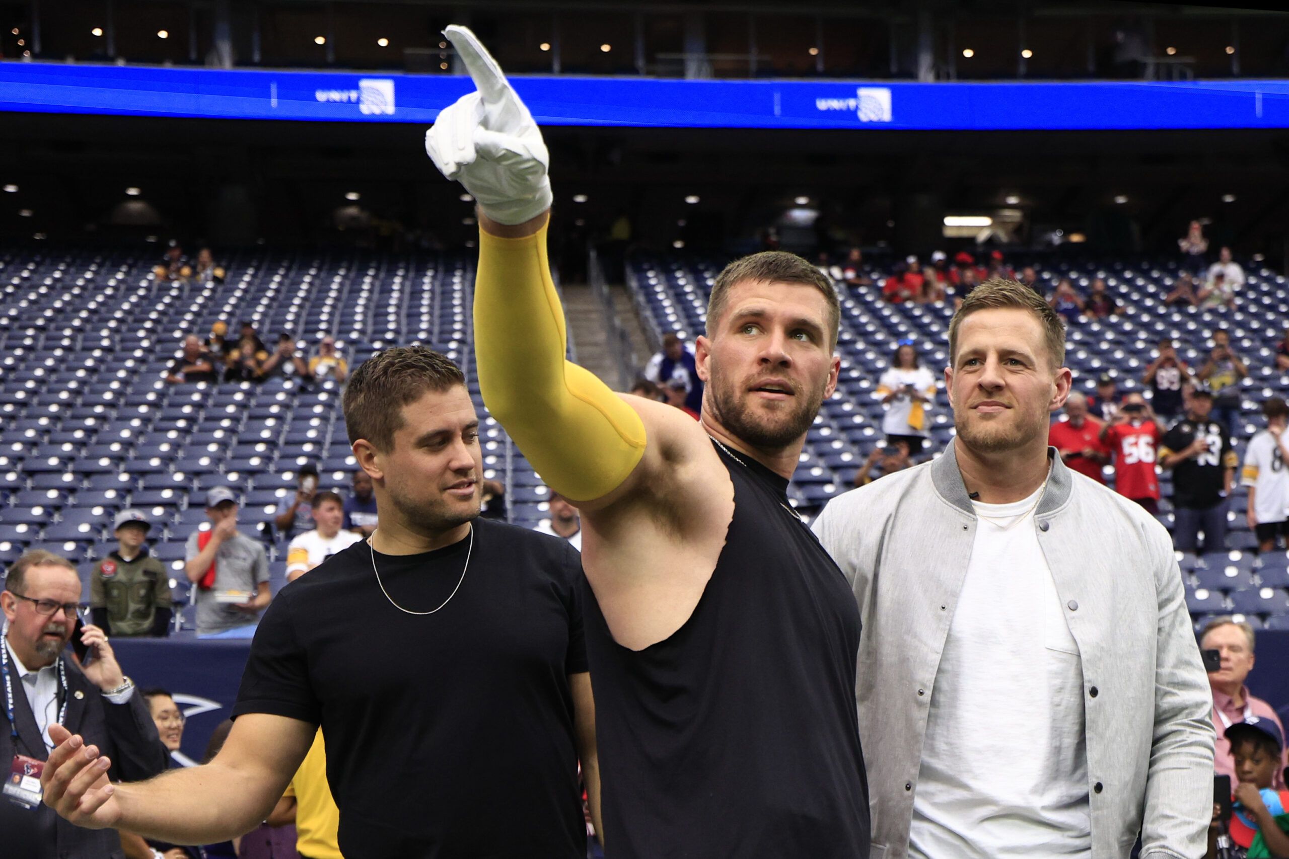 J.J. Watt got incredibly hyped to see his brother T.J.…
