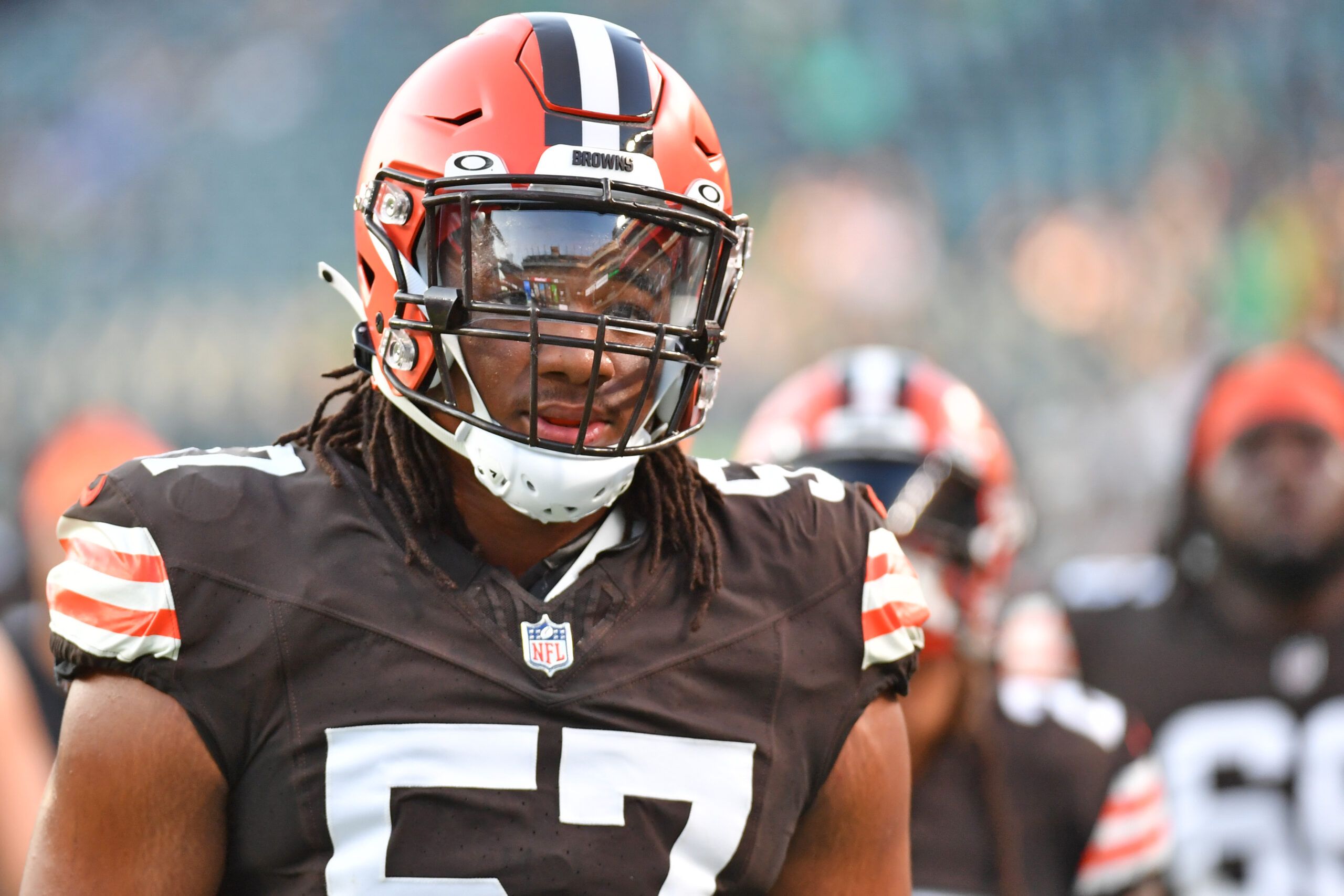 Browns rookie Isaiah McGuire gets his first career…