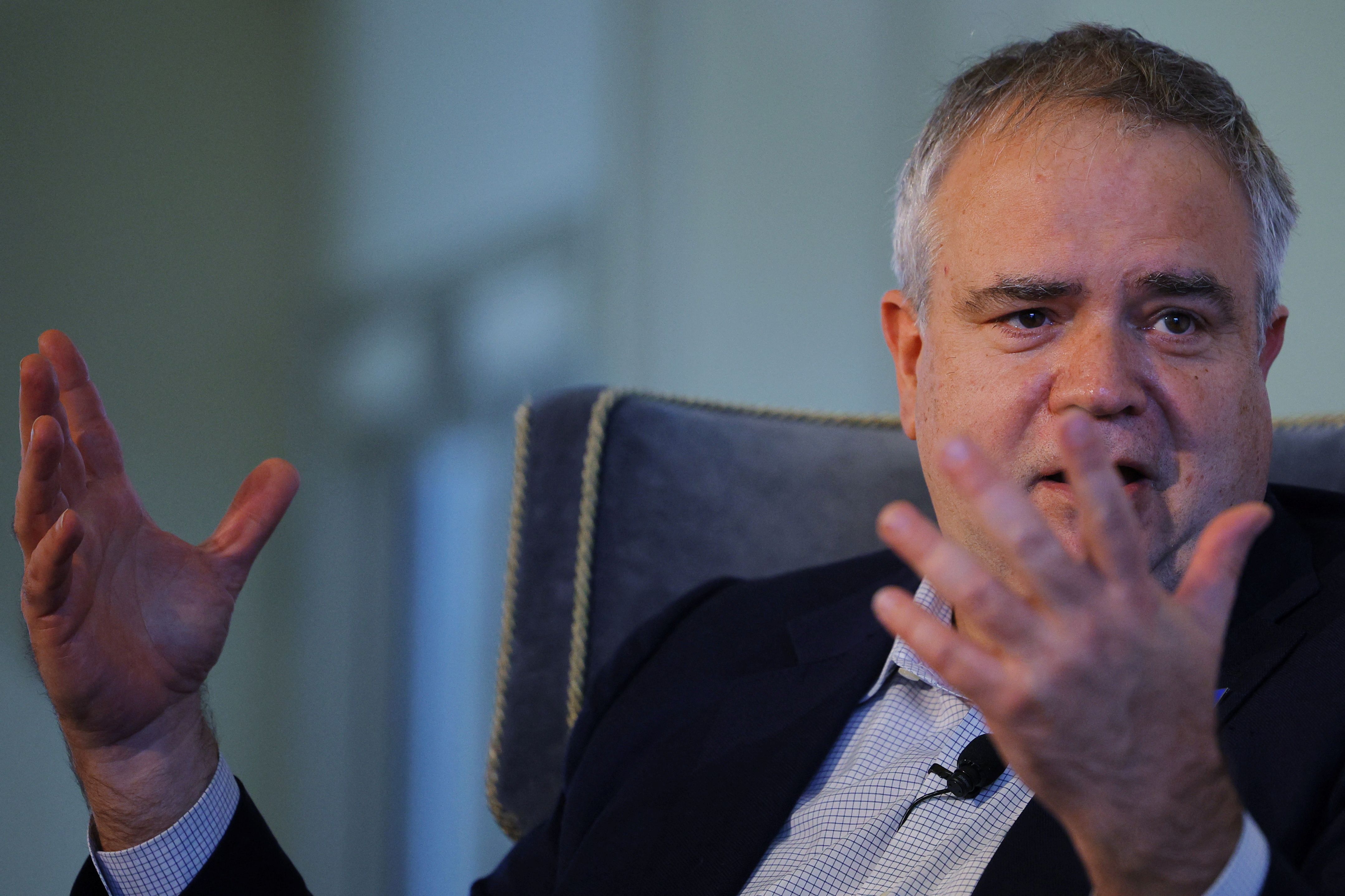 JetBlue CEO Robin Hayes to be Replaced by Joanna…