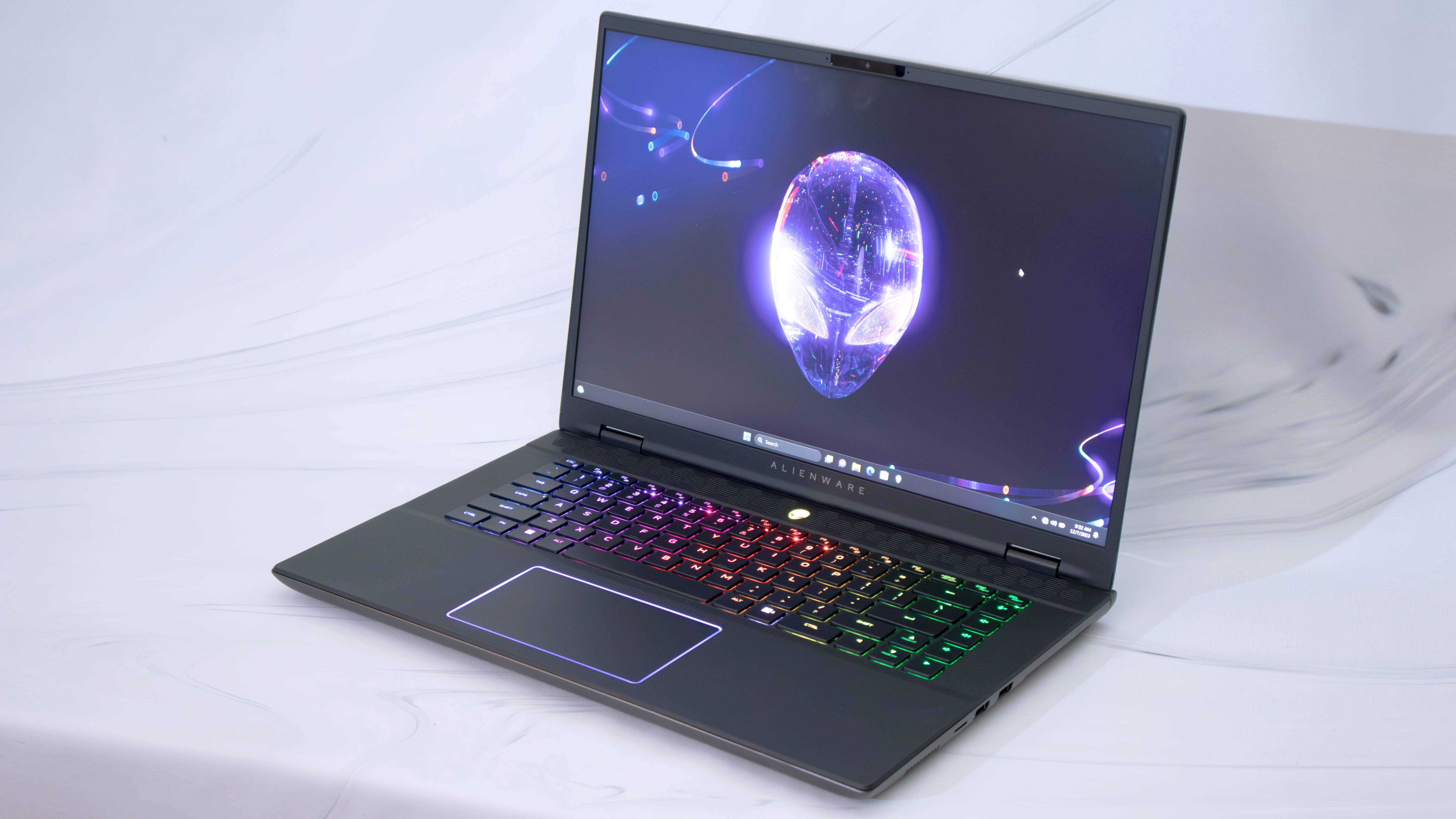 Slimmed-down Alienware M16 R2 could be the best gaming…