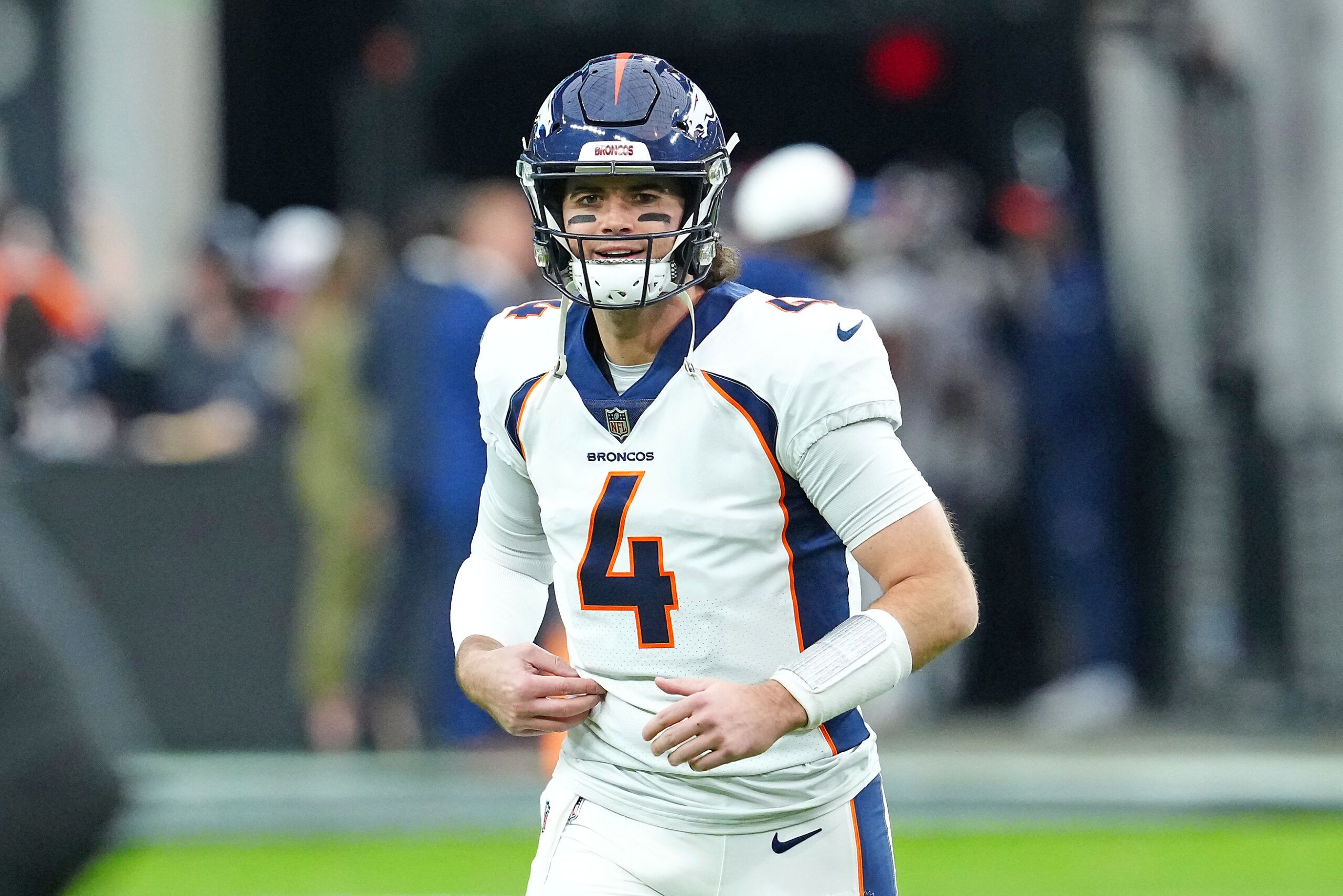 Jarrett Stidham aims to be QB1 for the Broncos in 2024