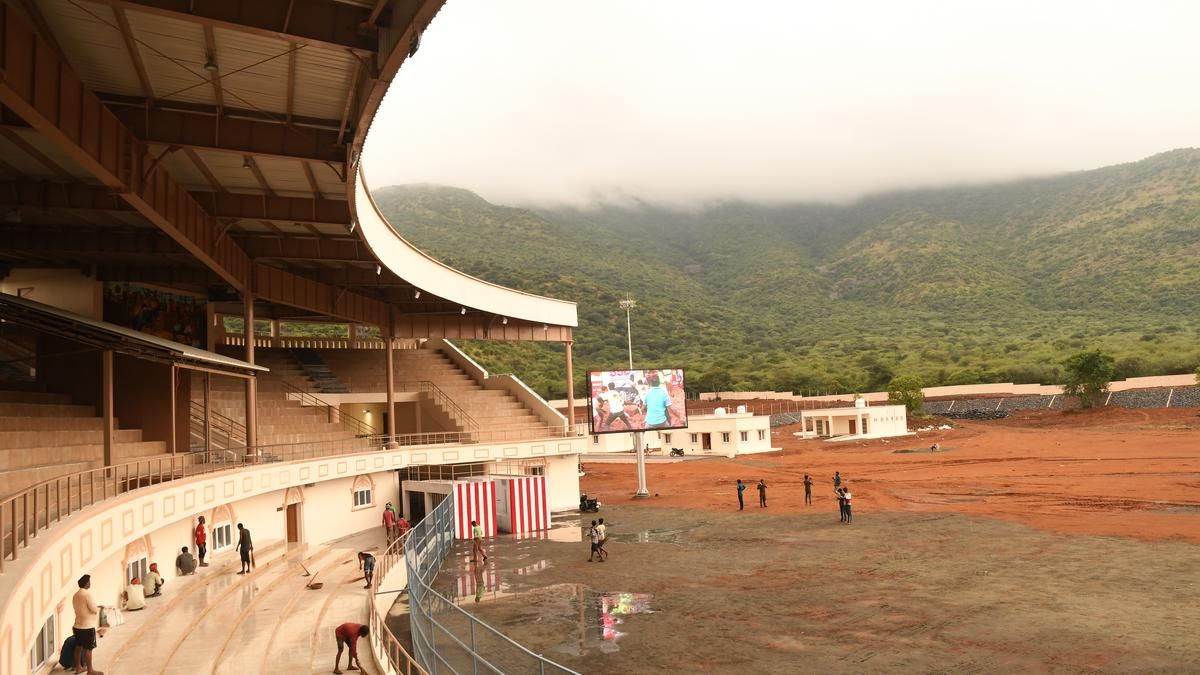 Near Alanganallur, a modern jallikattu arena promises…