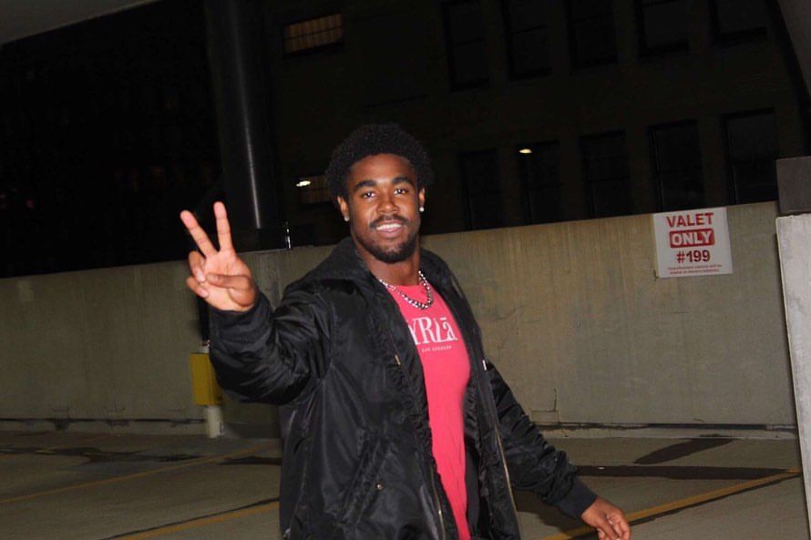 Donovan Edwards: Capturing Moments of Fun with Friends…