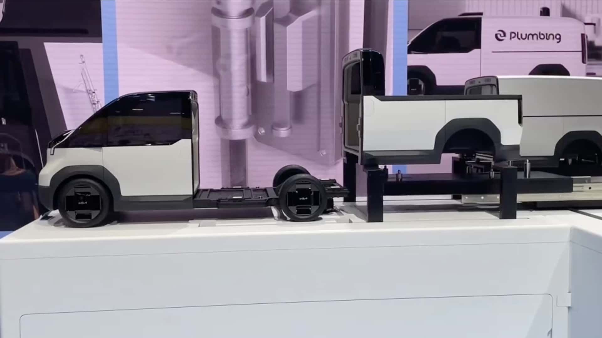 See How Kia's Modular Delivery Van Transforms Into A…