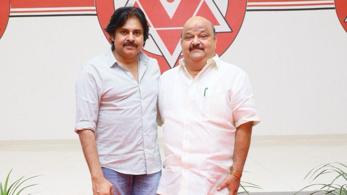 Former MP Maganti Babu meets JSP leader Pawan Kalyan