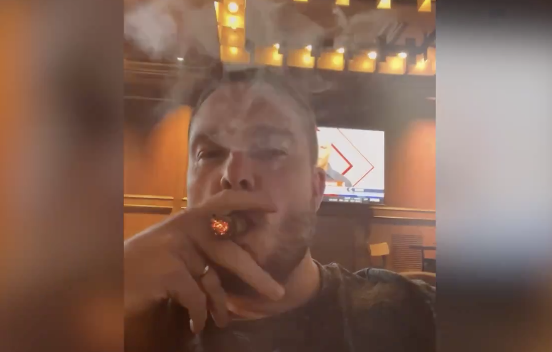 Oregon’s Dan Lanning puffs cigar in video declaring…
