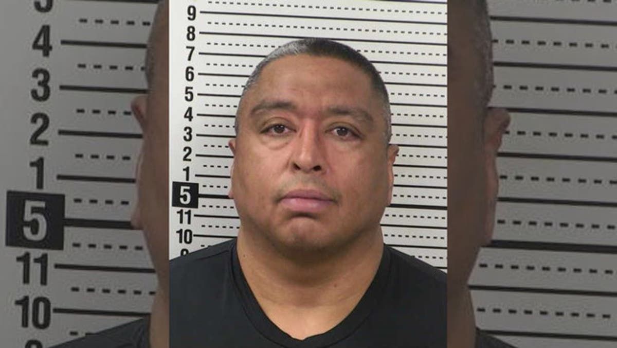 New Mexico police officer charged with murder after…