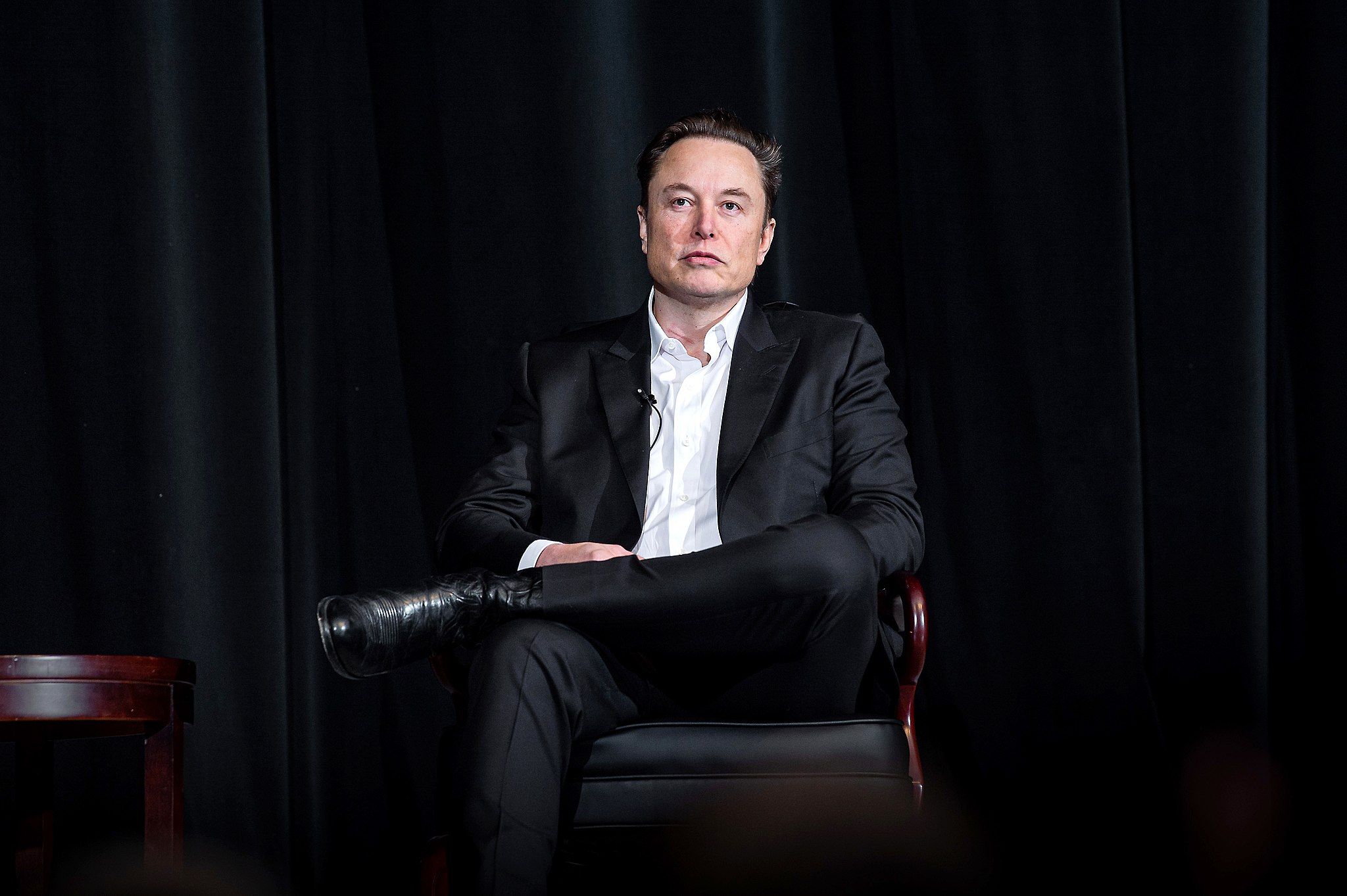Reluctant Ruler? Elon Musk Opens Up About Donning The… Reluctant Ruler? Elon Musk Opens Up About Donning The…