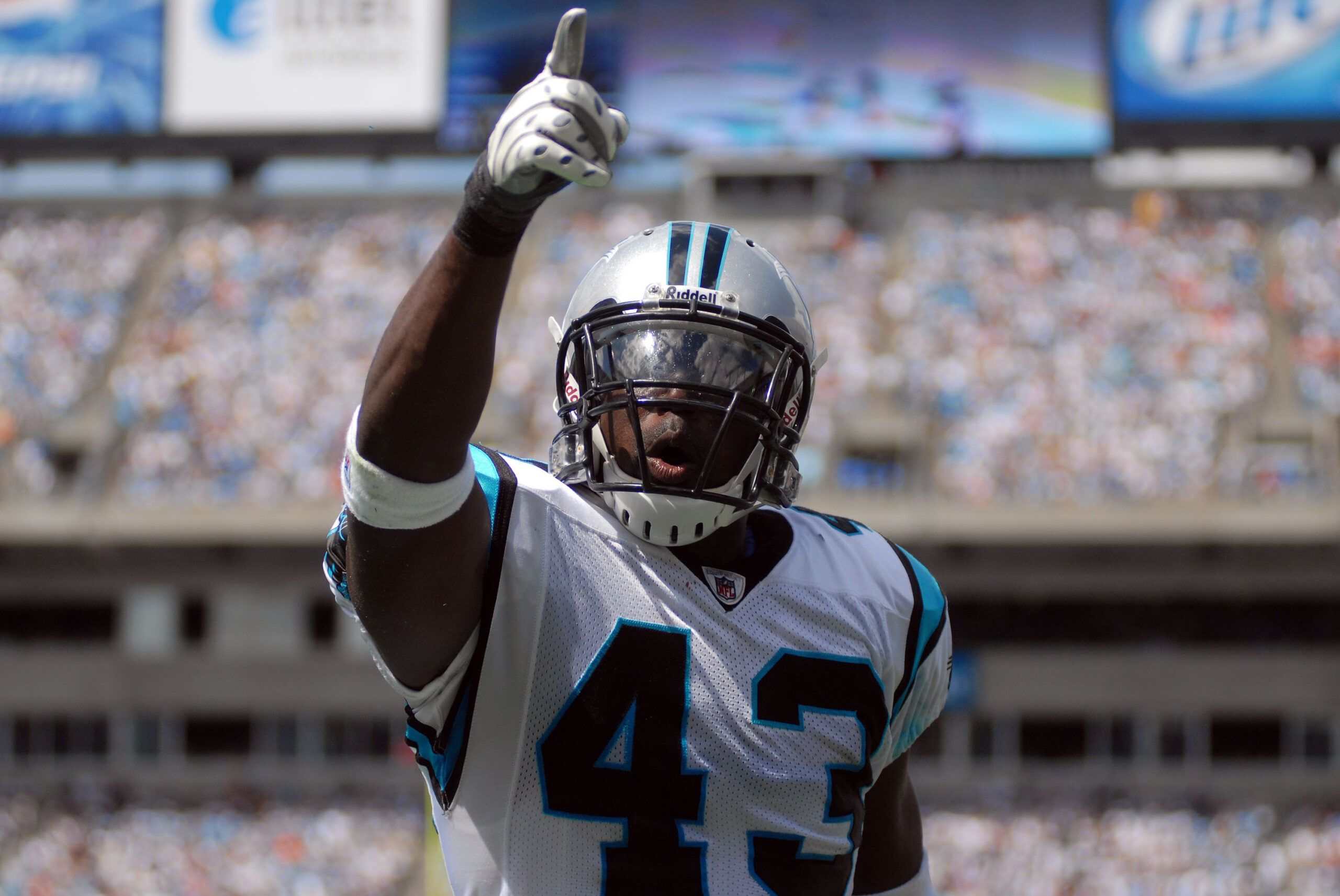 Former Panthers DB Chris Harris reportedly…