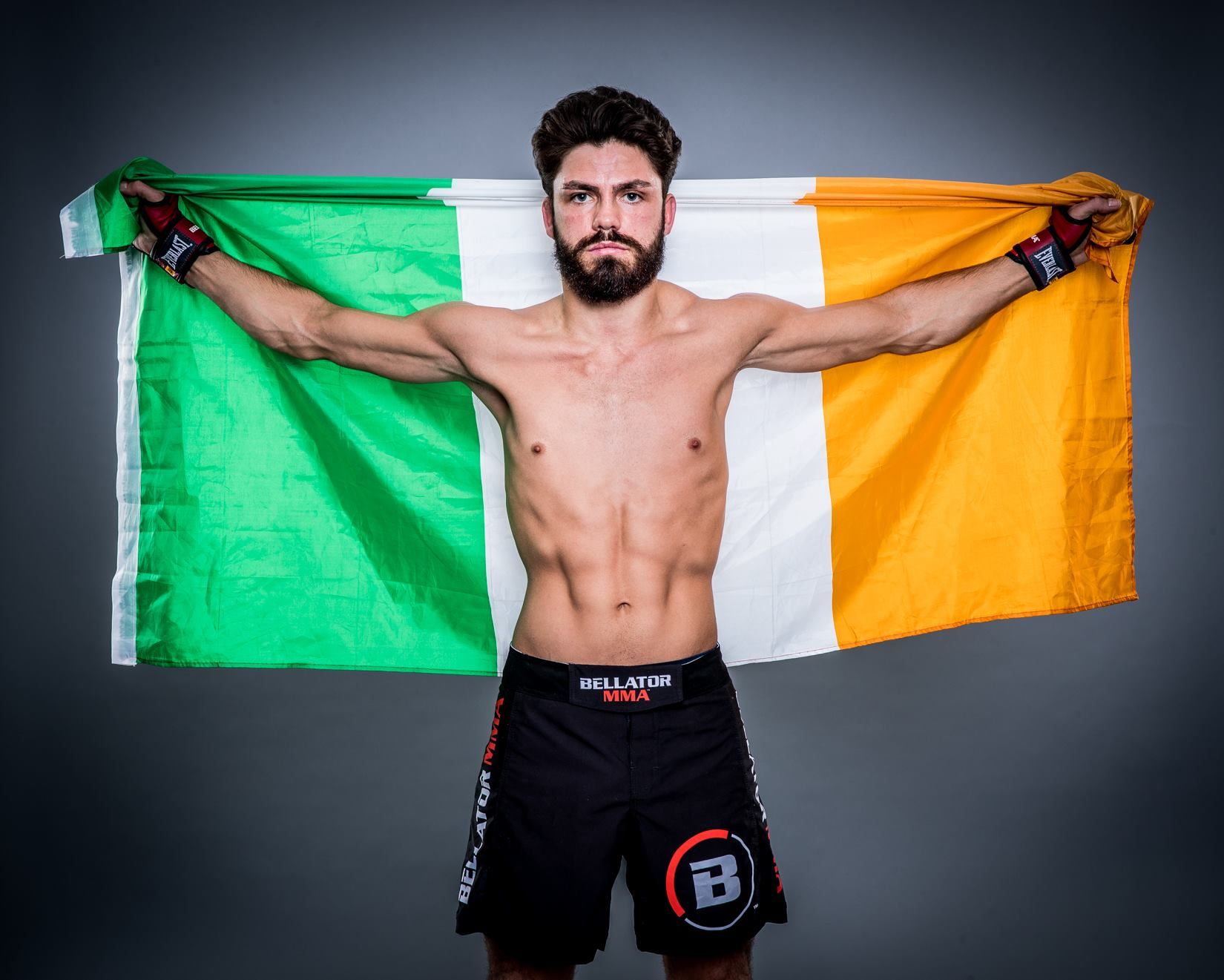 Conor McGregor, Irish MMA community rally around pro…