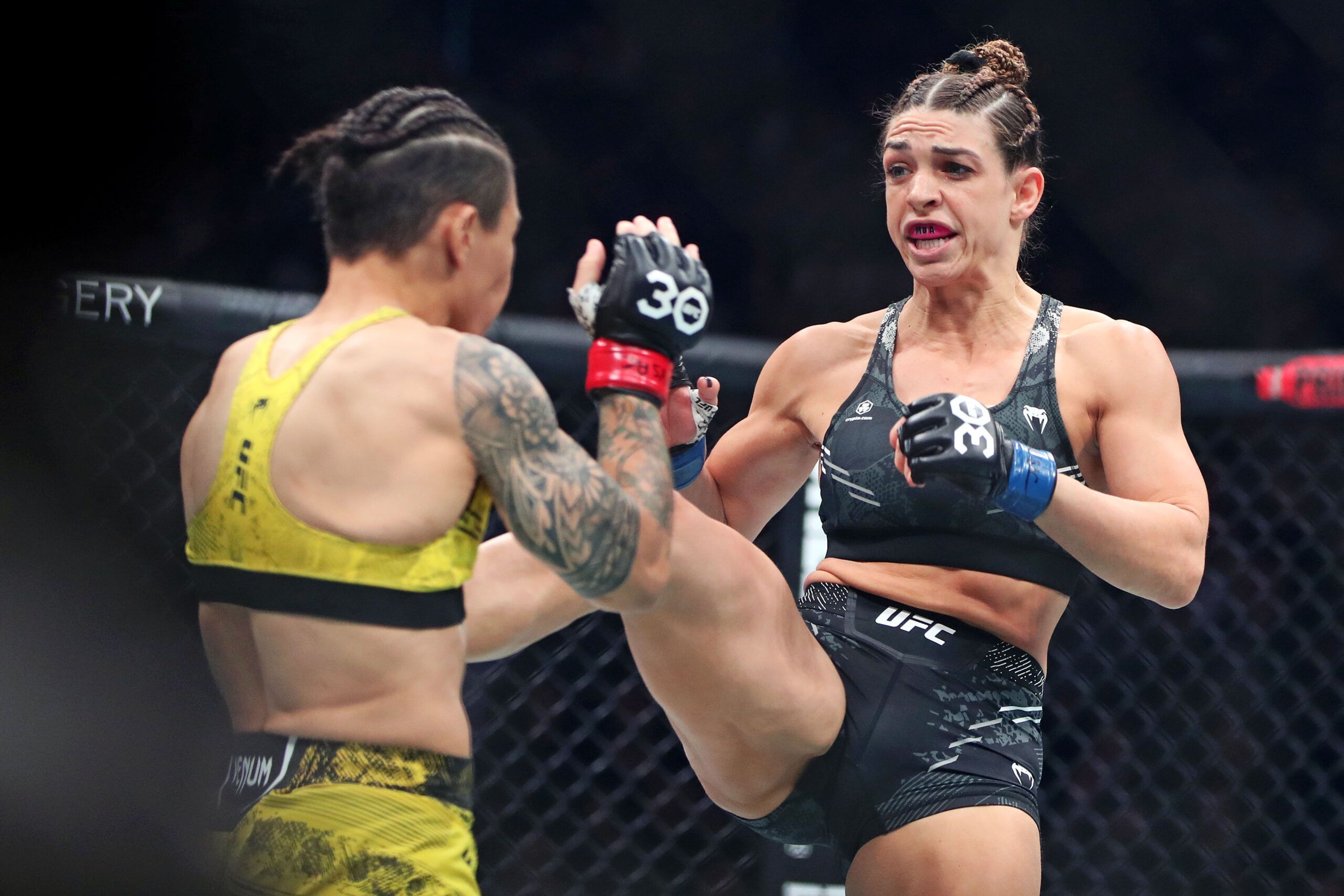 Mackenzie Dern replaces injured Tatiana Suarez, takes…