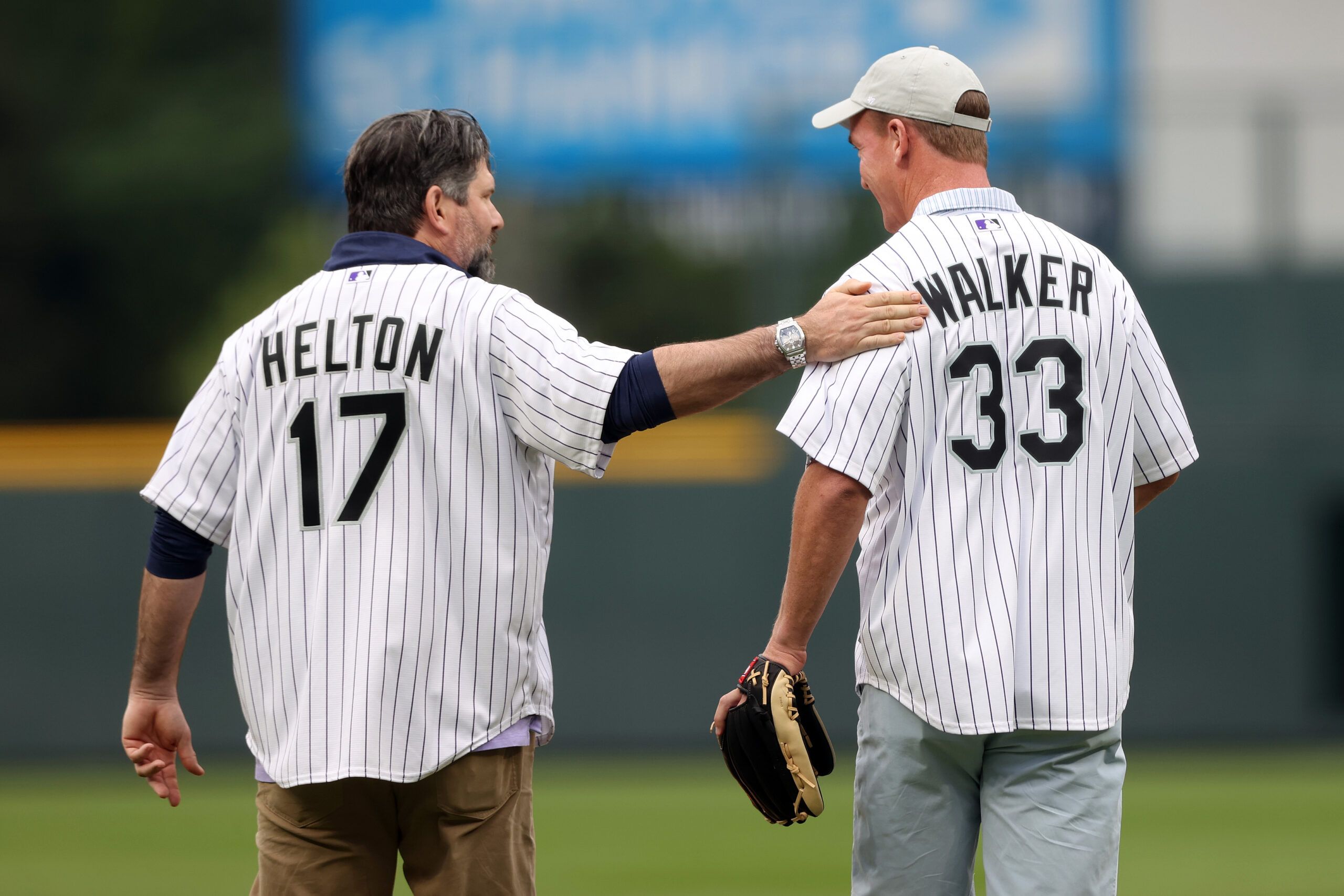 Peyton Manning congratulates Todd Helton on Hall of…