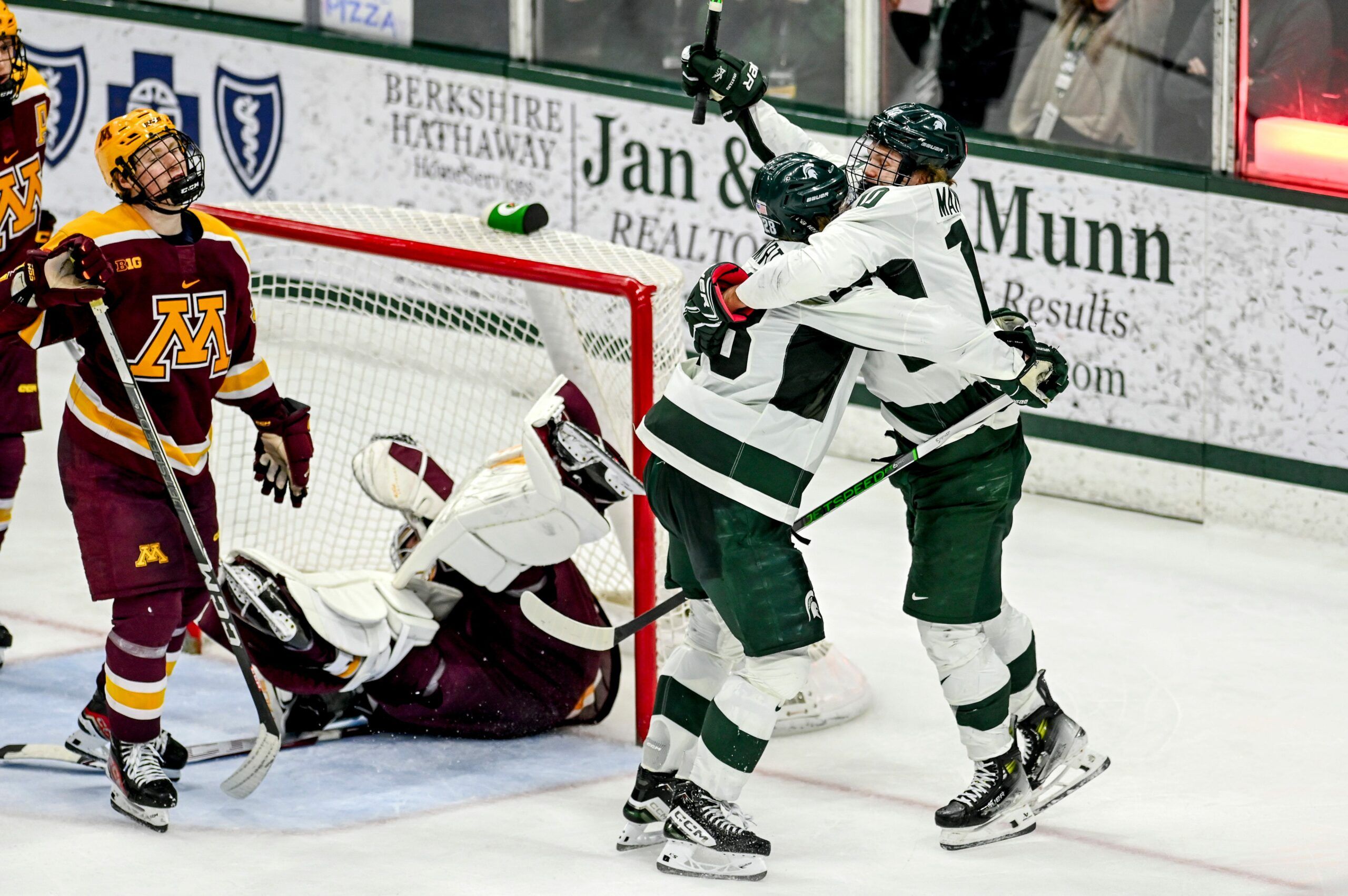 No. 8 Michigan State hockey wins thriller over No. 9…