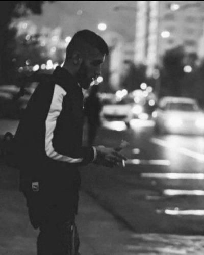 Lang Ping's Captivating Urban Snapshot: Timeless…