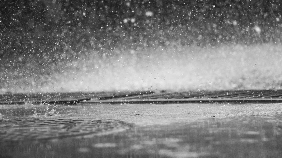 Why does rain fall in drops and sheets?