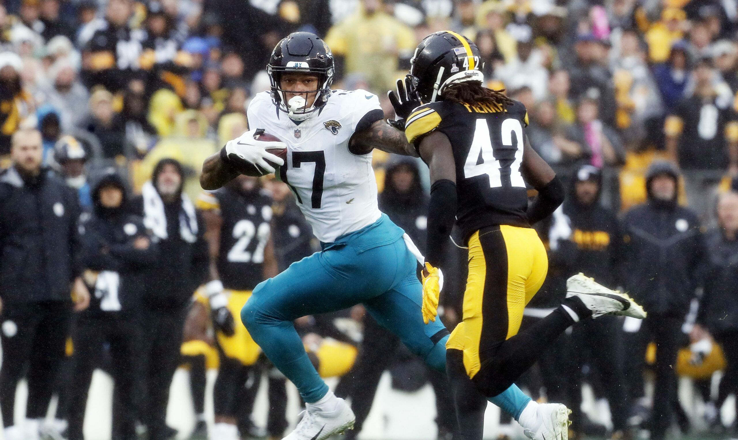 Evan Engram replacing Travis Kelce in 2024 Pro Bowl…