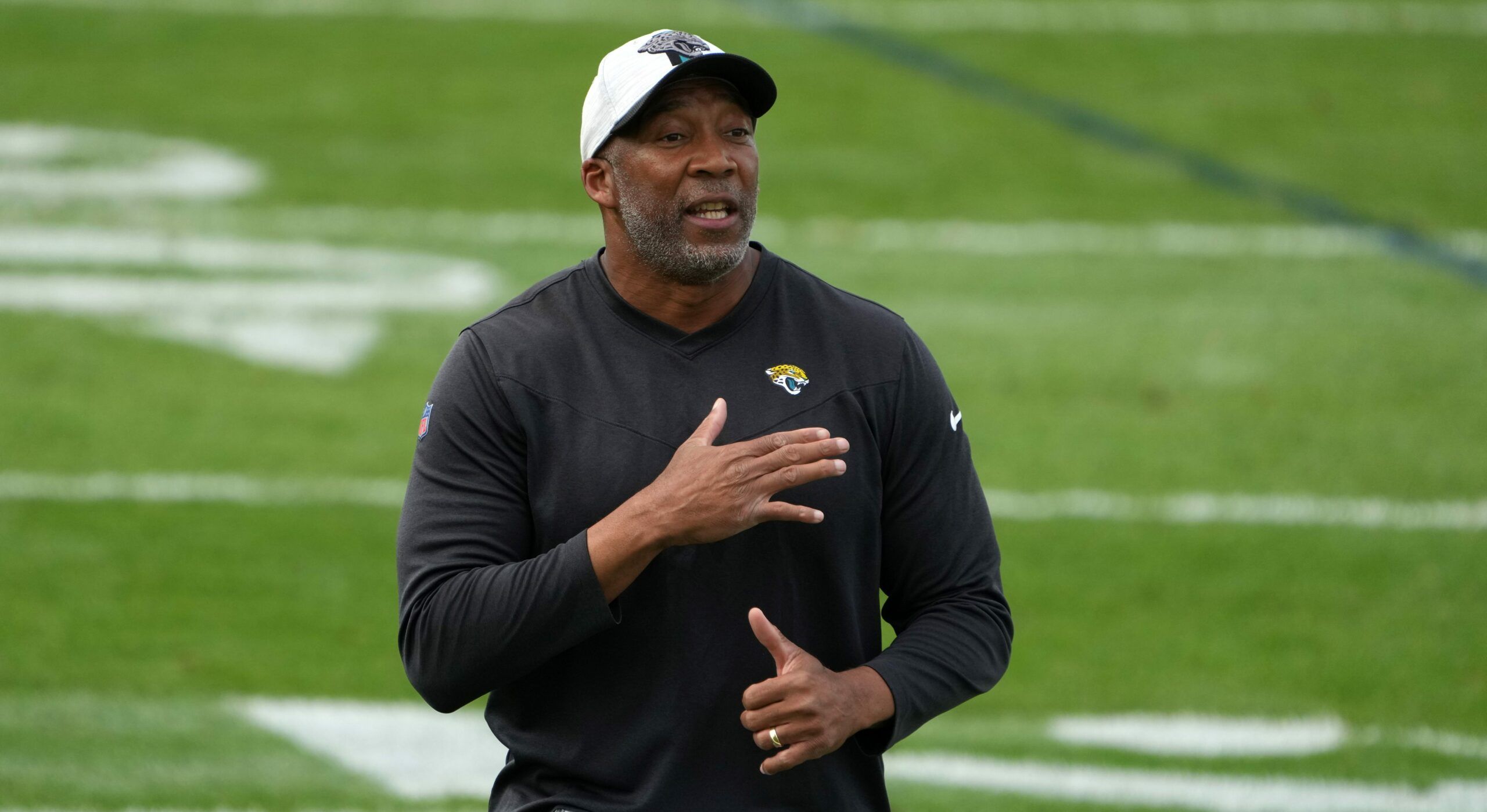 Panthers hire Bernie Parmalee as RB coach