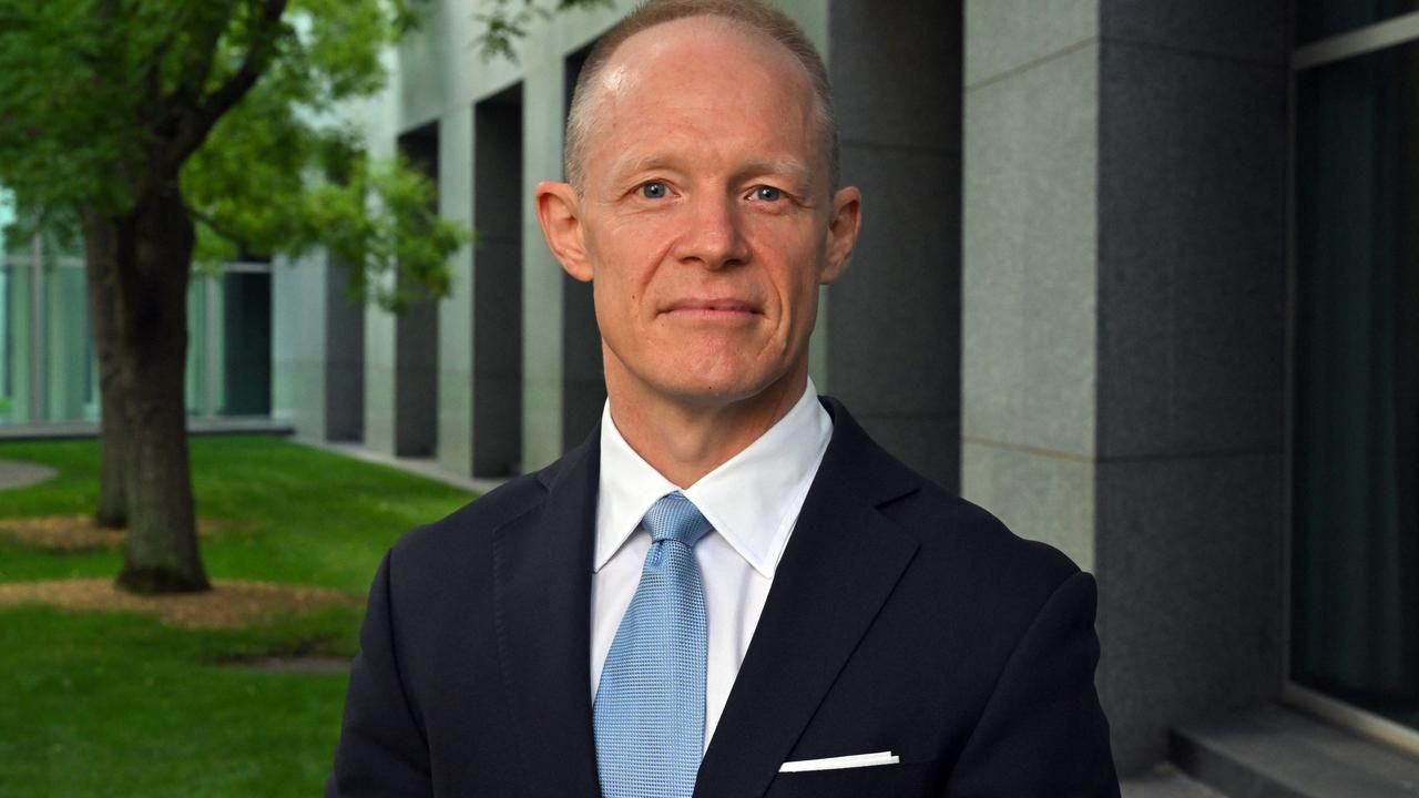 First CEO appointed to national reconstruction fund