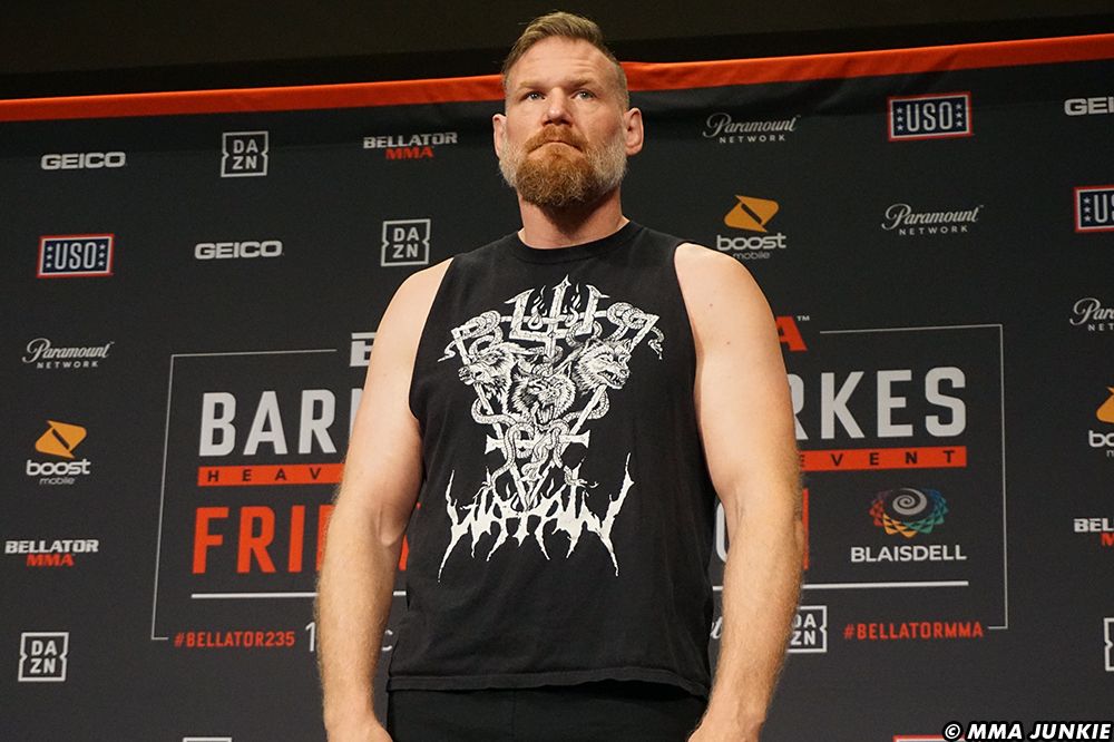 Former UFC champ Josh Barnett to meet KSW champ Phil…