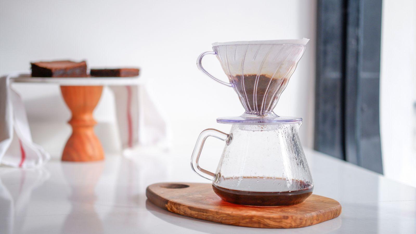 Pour-over vs drip coffee –which is the best way to…