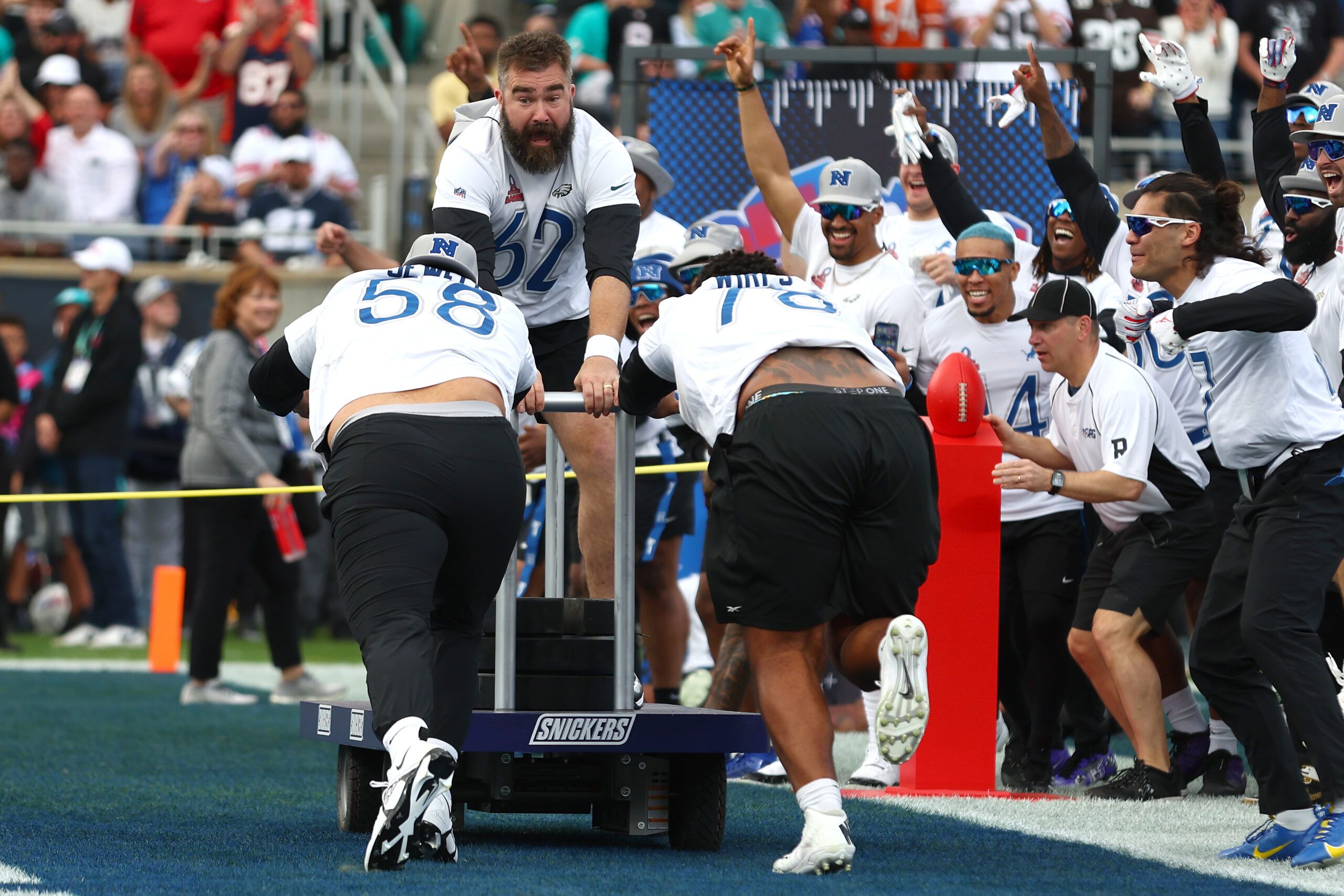 Best photos from the 2024 Pro Bowl Games