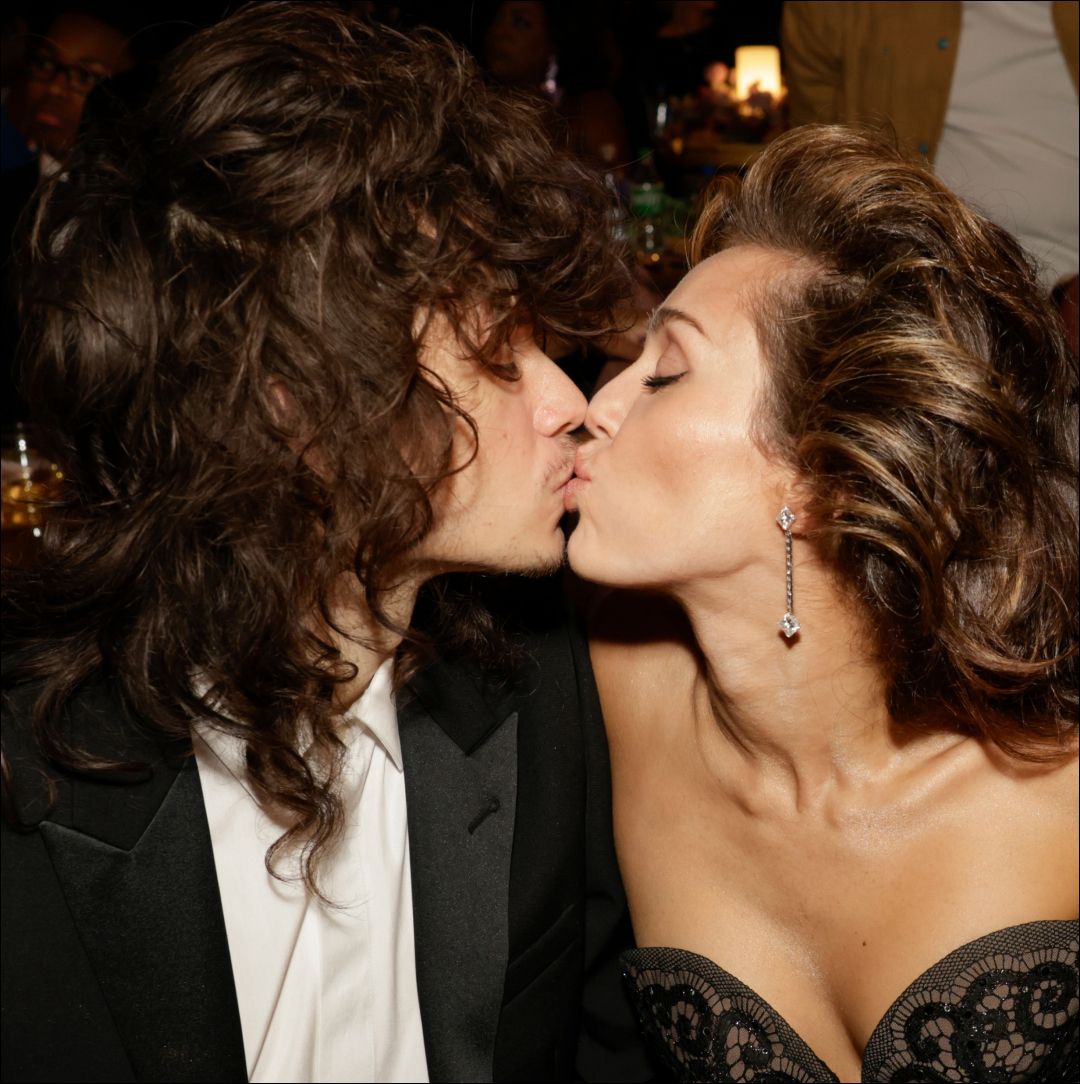 Miley Cyrus Gave Her Boyfriend Some Rare PDA During…