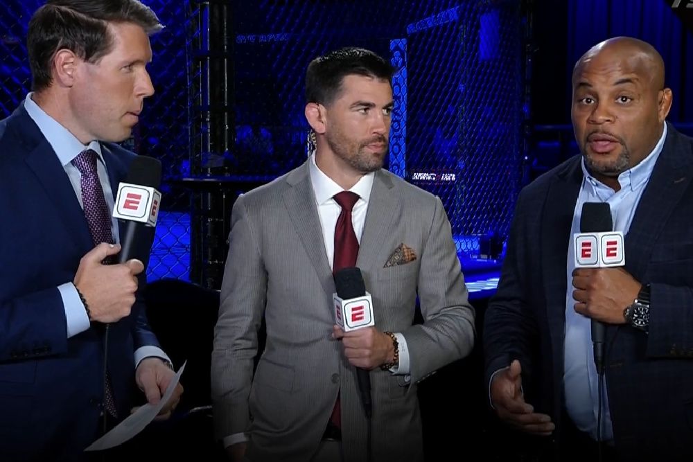 UFC Fight Night 236 commentary team set: Trio with…