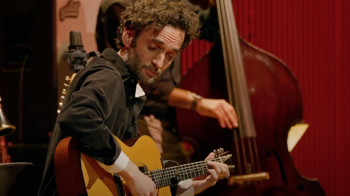 Watch Julian Lage tease magic from his Collings OM…