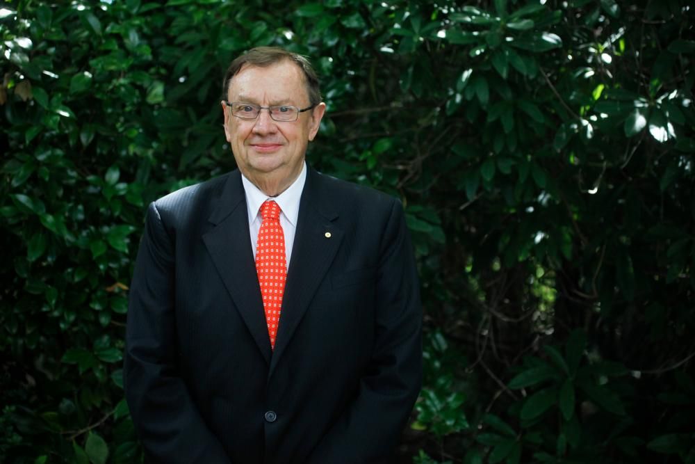 Australian media mourns Harold Mitchell, the man who…