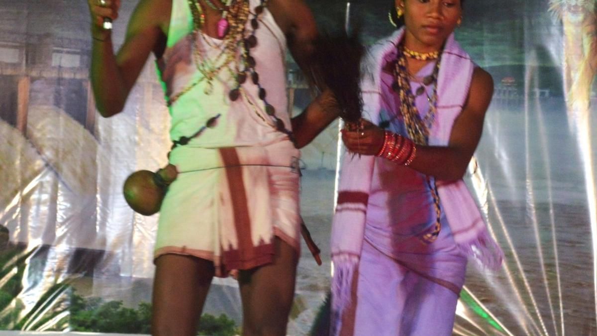 ‘Introduce lessons on Koya, Konda Reddi cultural…