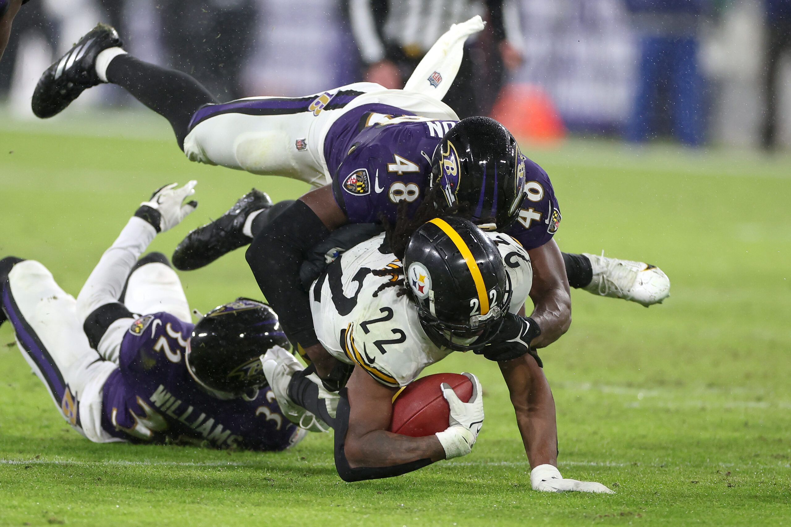 Steelers officially awarded Jeremiah Moon in…