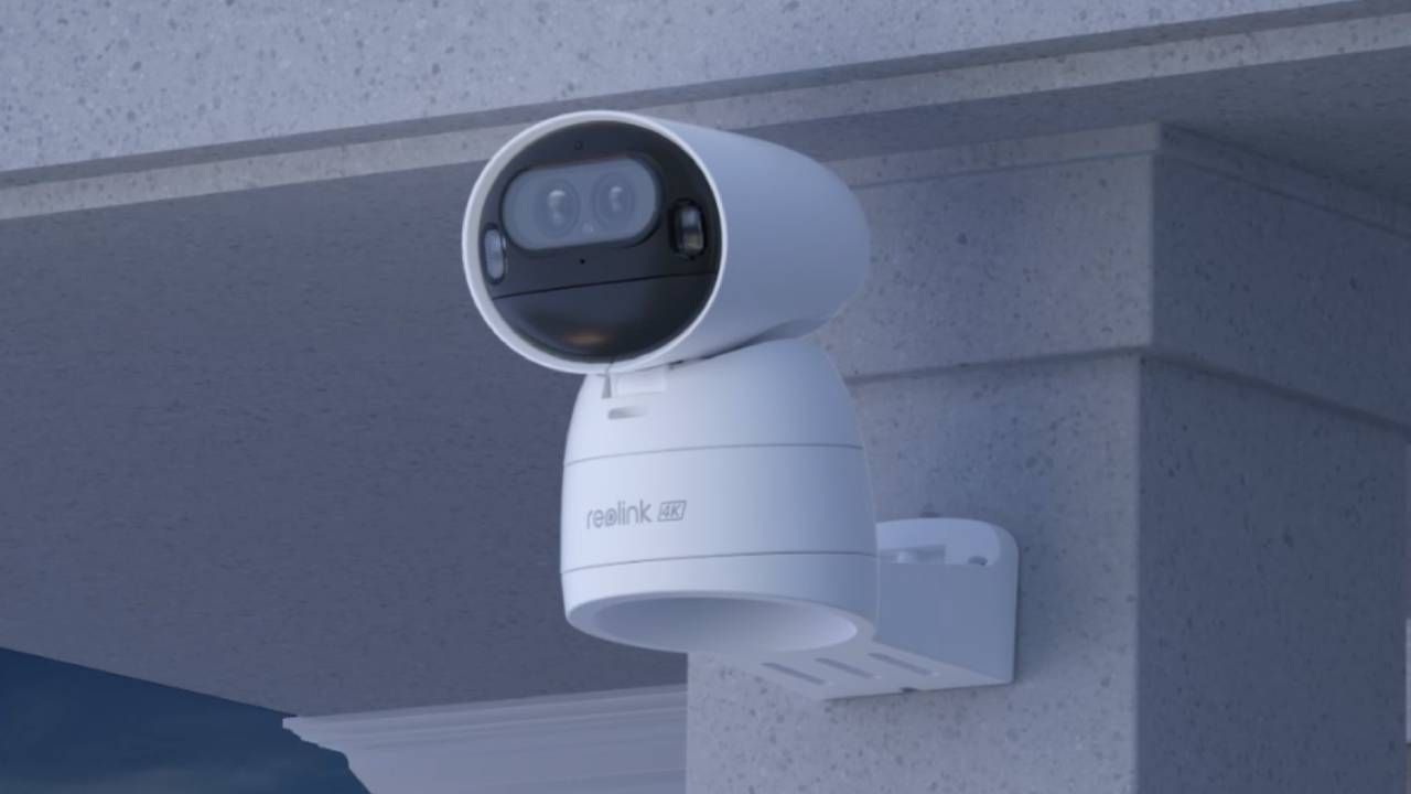 This new security camera is AI-powered, proactive and…
