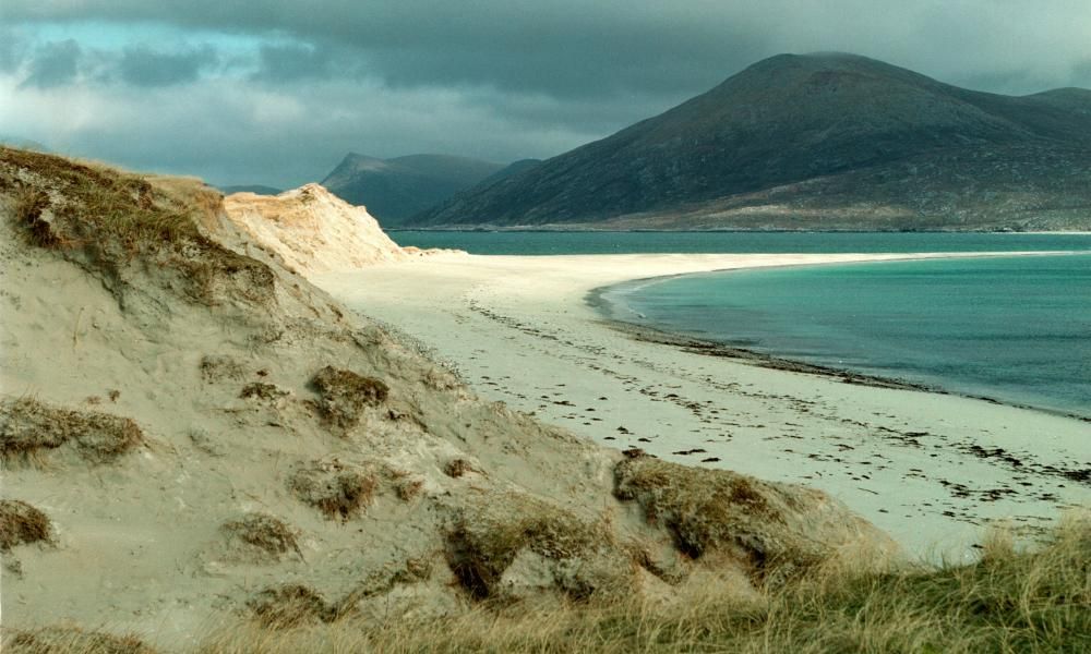 Owners of Taransay to return Scottish ‘Castaway’…