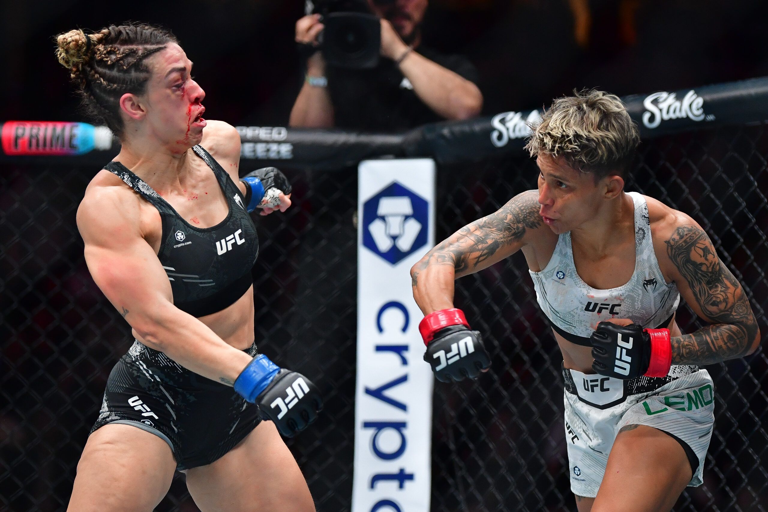 Amanda Lemos def. Mackenzie Dern at UFC 298: Best…
