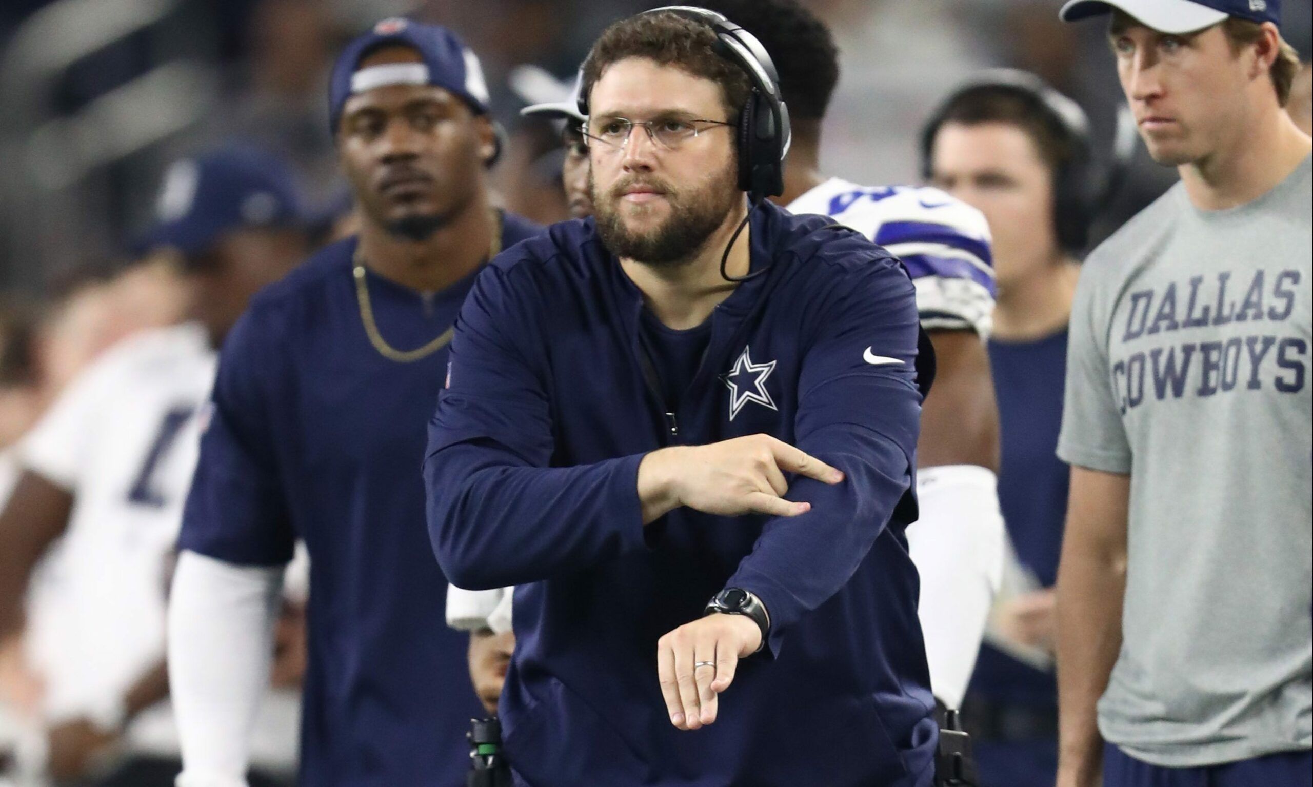 New Titans OLBs coach Ben Bloom: 3 things to know