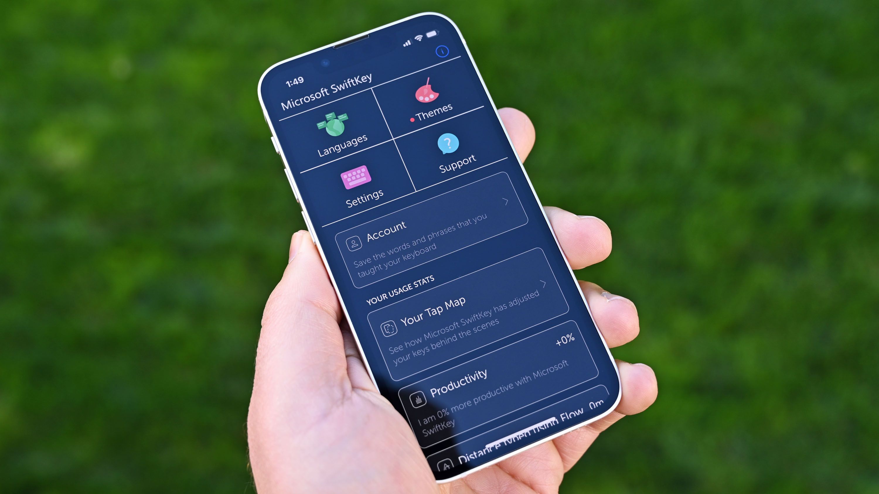 Microsoft SwiftKey update ditches Bing for Copilot,…