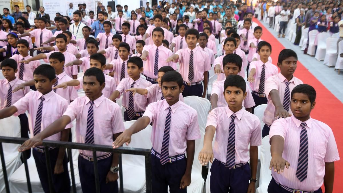 Bring to power those who respect the Constitution:…