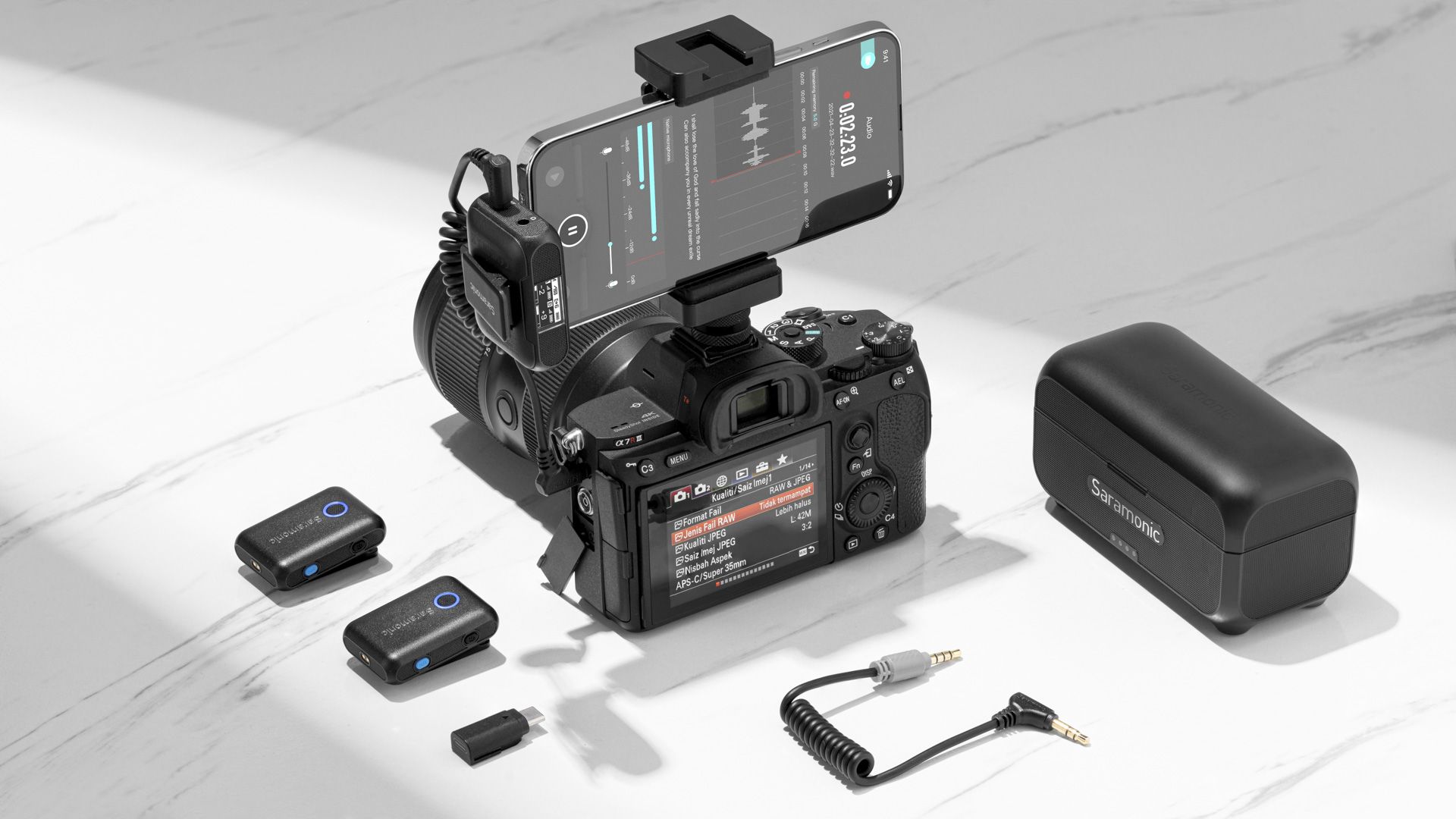 Saramonic’s new wireless mic kit is a low-cost Rode…