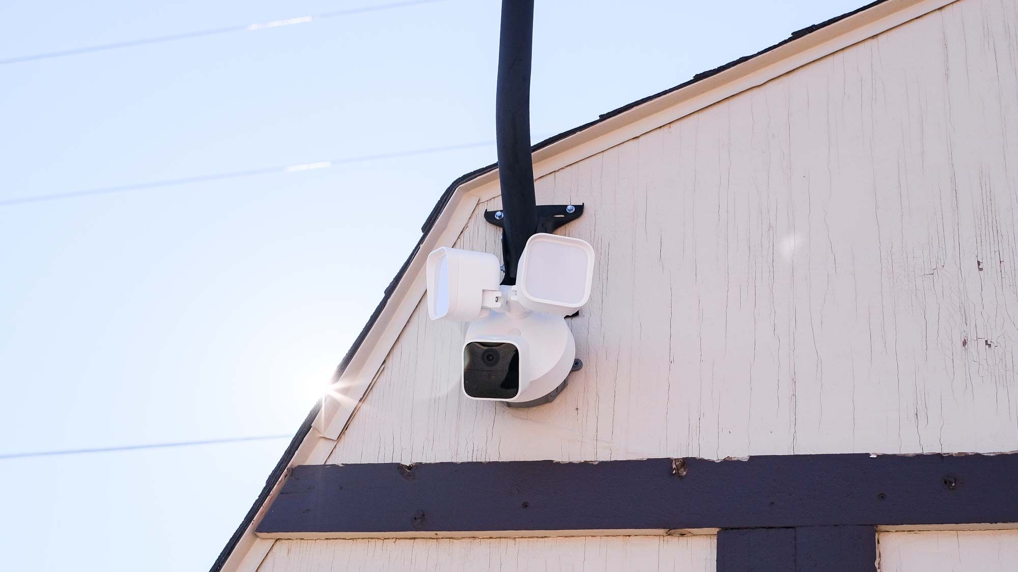 Blink Wired Floodlight Camera review: A low-cost…