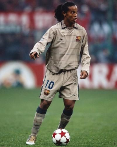 Ronaldinho's Iconic Football Memory: A Journey Through…