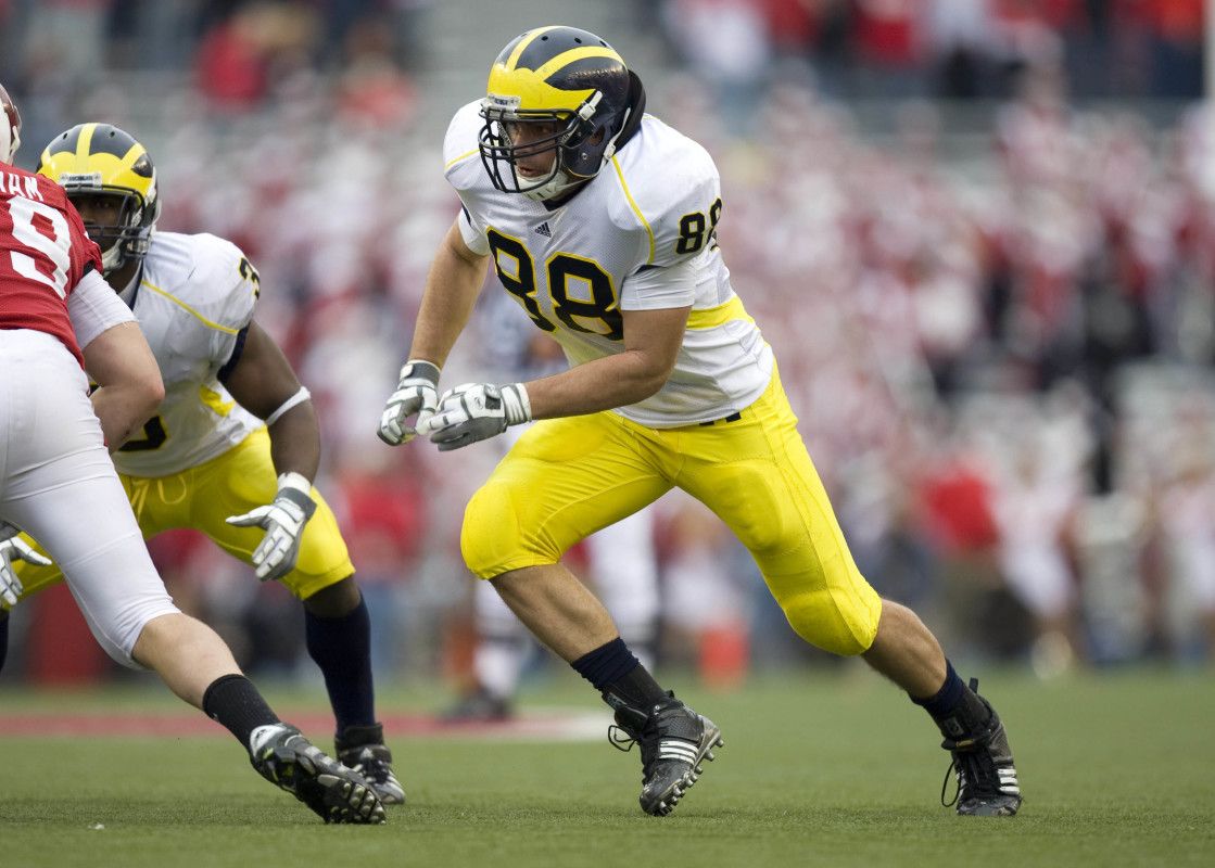 Sports Illustrated - Former Michigan Football Standout…
