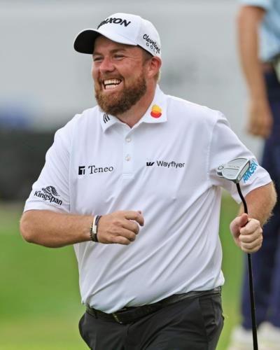 Shane Lowry: Captivating Golf Photoshoot Radiating…