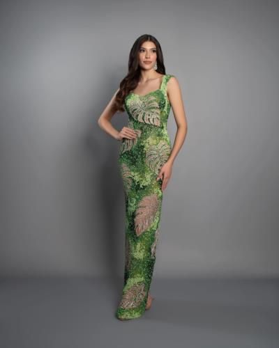 Leticía Frota Radiates Elegance In Green Leaf Pattern…