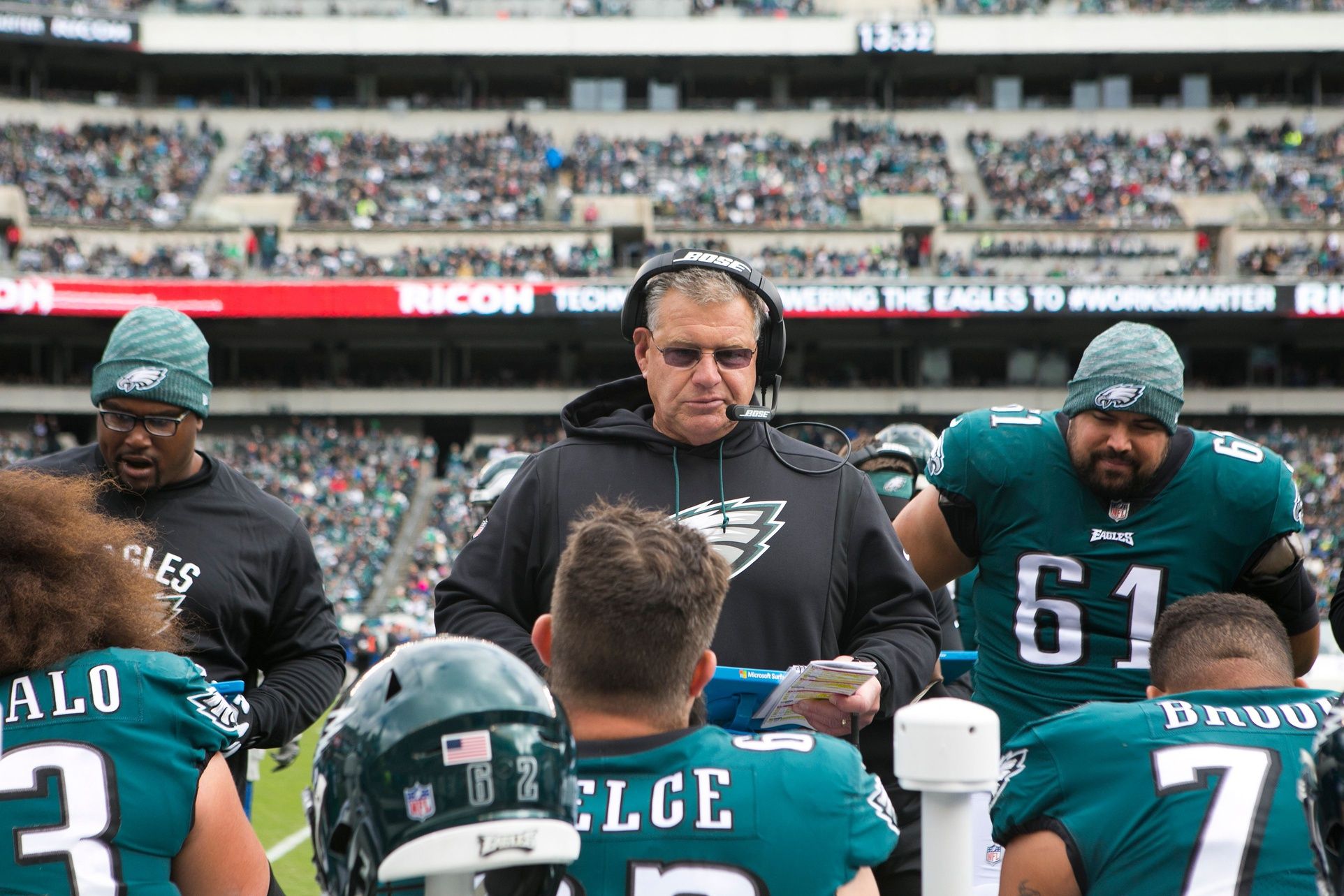 Eagles offensive line coach Jeff Stoutland pens a…