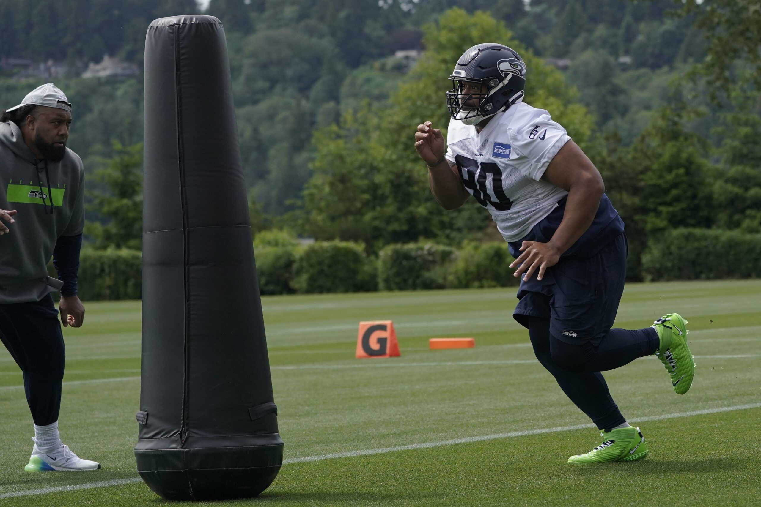 Seahawks cuts continue with release of nose tackle…