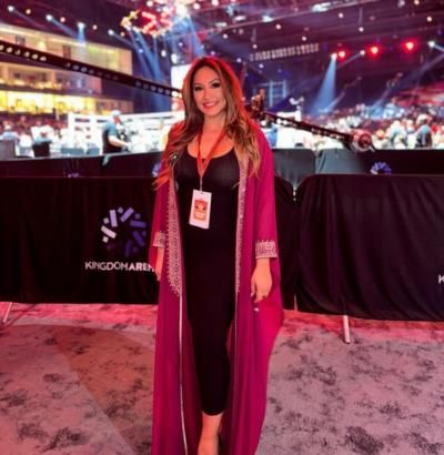 Michelle Joy Phelps Stuns In Elegant Attire At Boxing…