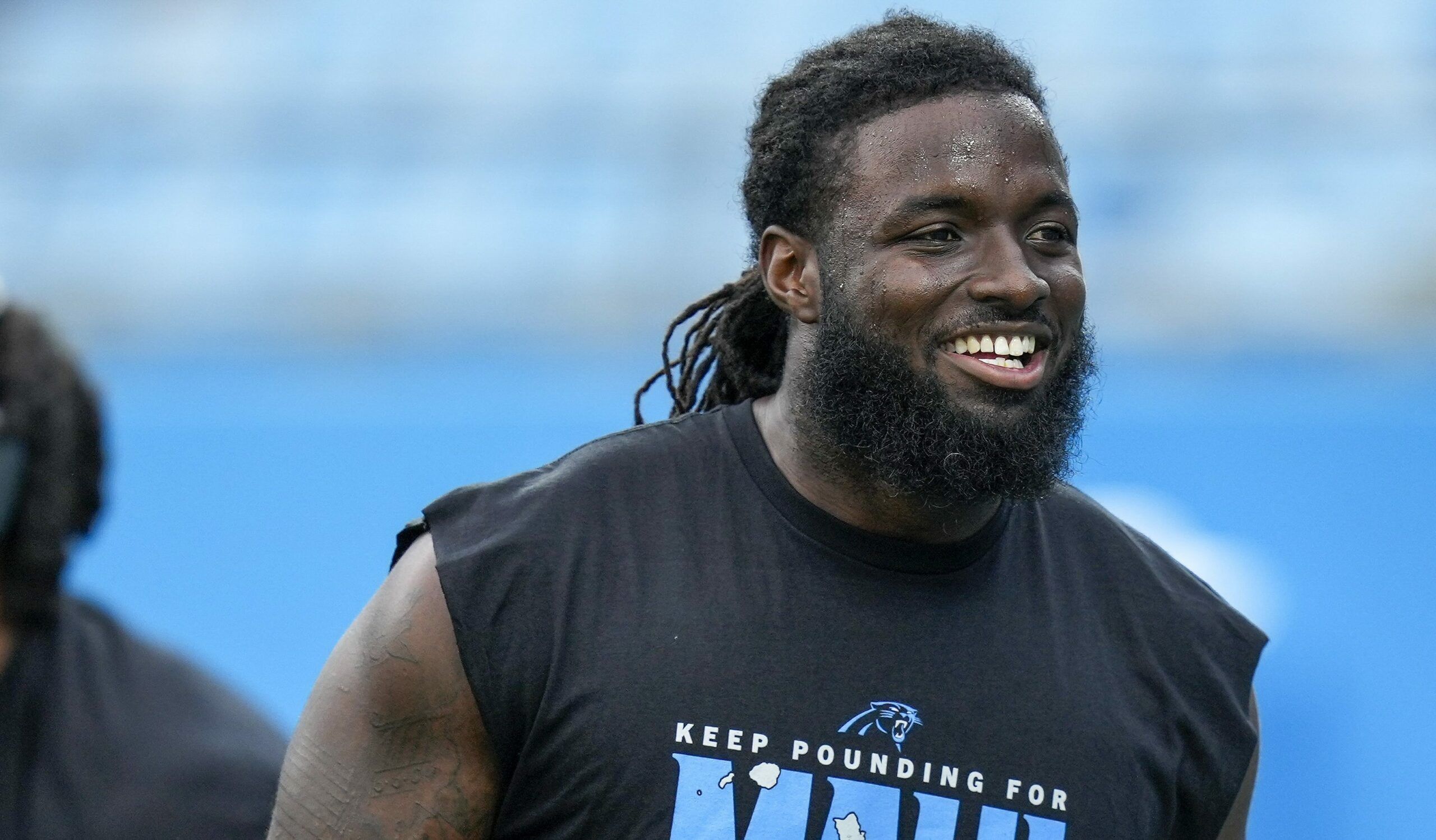 Panthers reportedly restructuring TE Ian Thomas’…