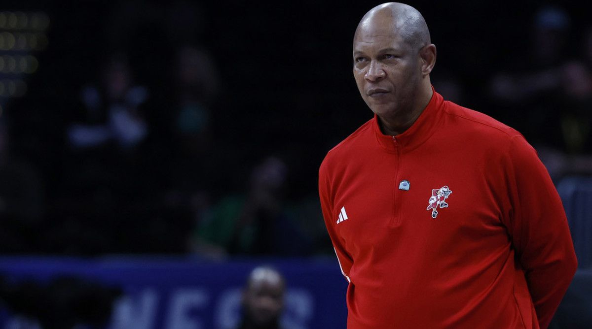 Louisville to Fire Coach Kenny Payne After Two…